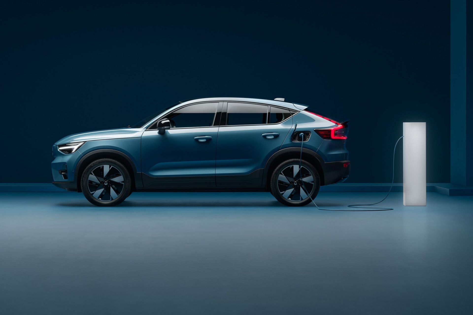 2024 Volvo XC40, C40 Recharge EVs go rear-wheel drive | CarExpert