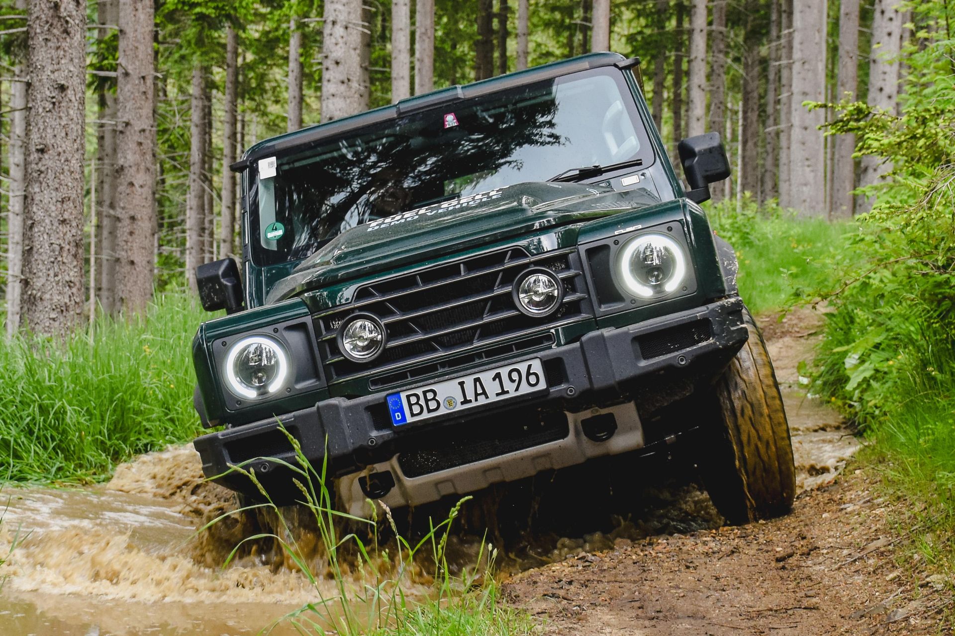 Ineos reveals a rugged hydrogen-powered off-roader | CarExpert