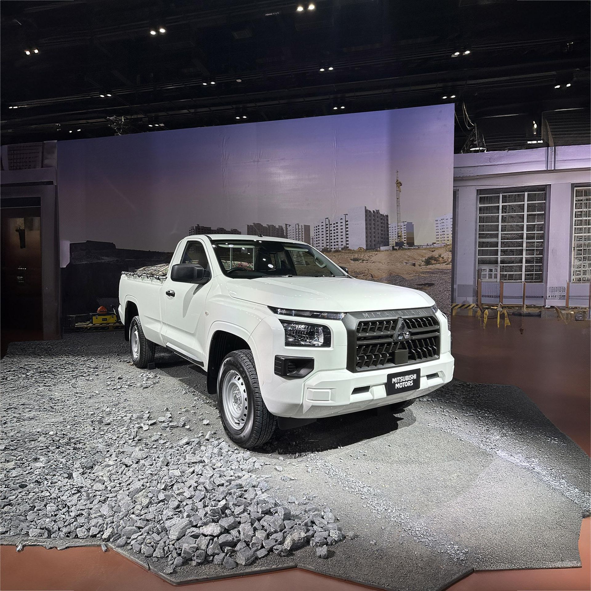 These are the crazy pickup concepts revealed at the Mitsubishi Triton ...