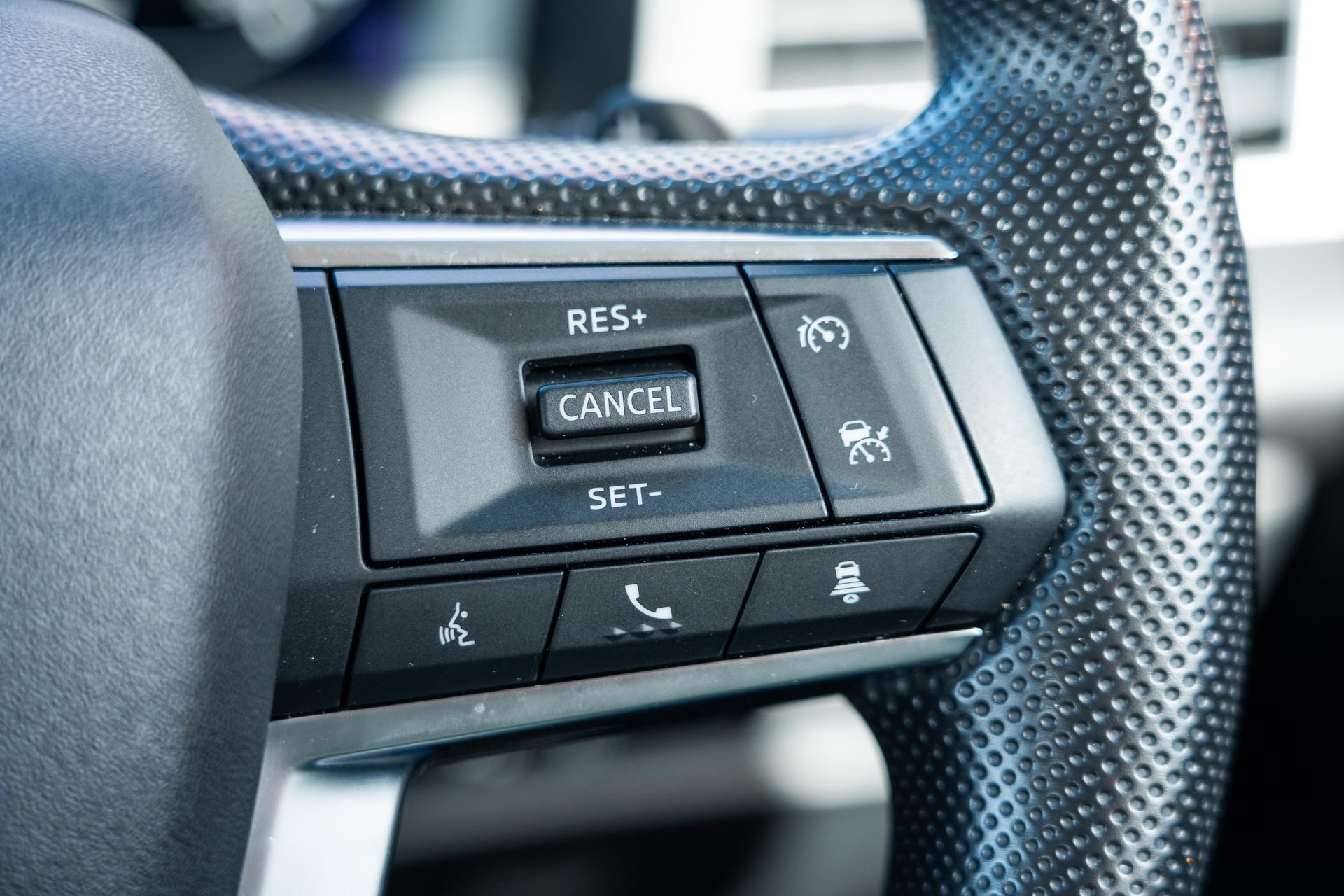 2024 Mitsubishi Outlander PHEV ES review | CarExpert