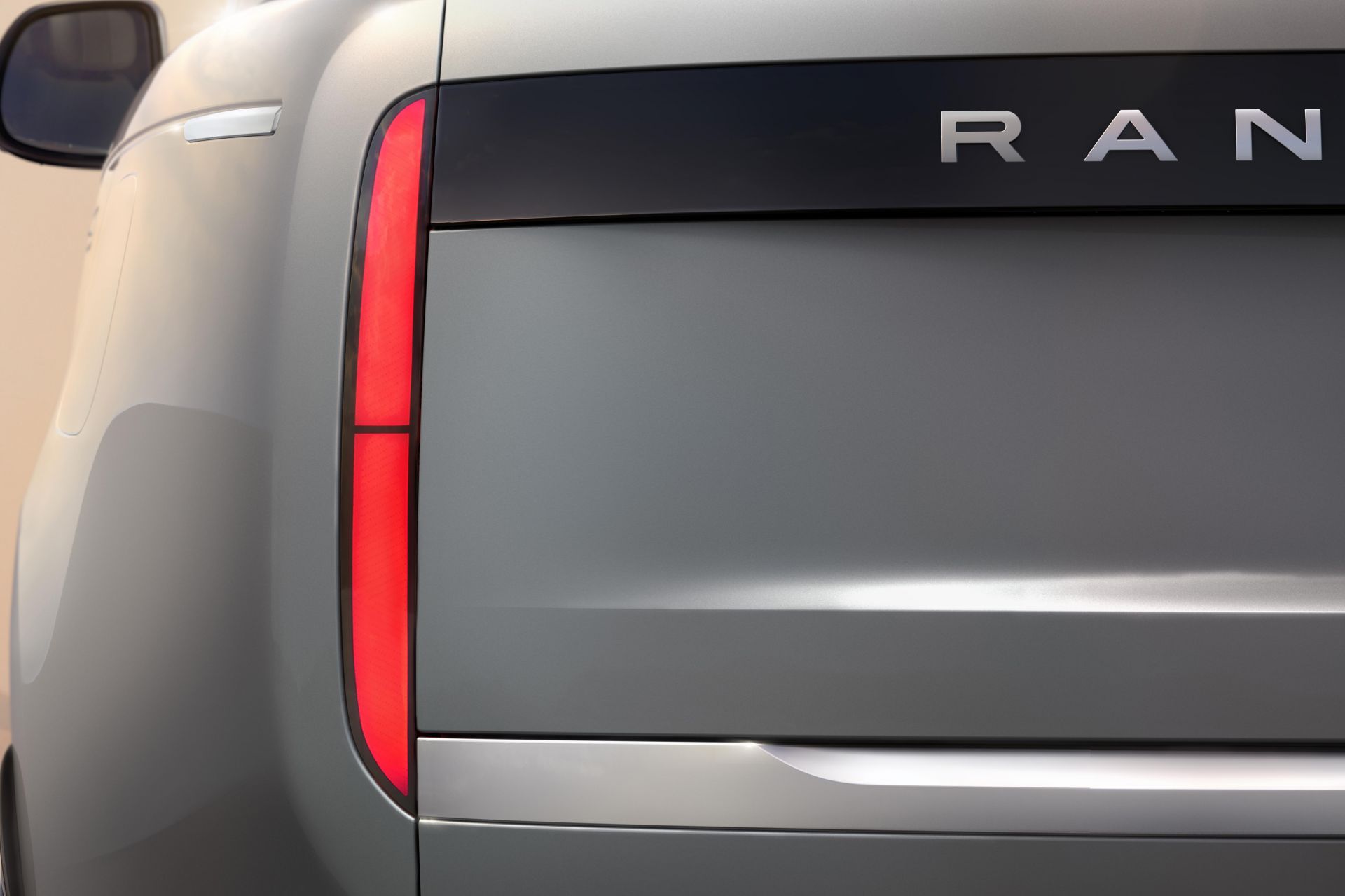 Electric Range Rovers are hitting the road as waiting lists open ...