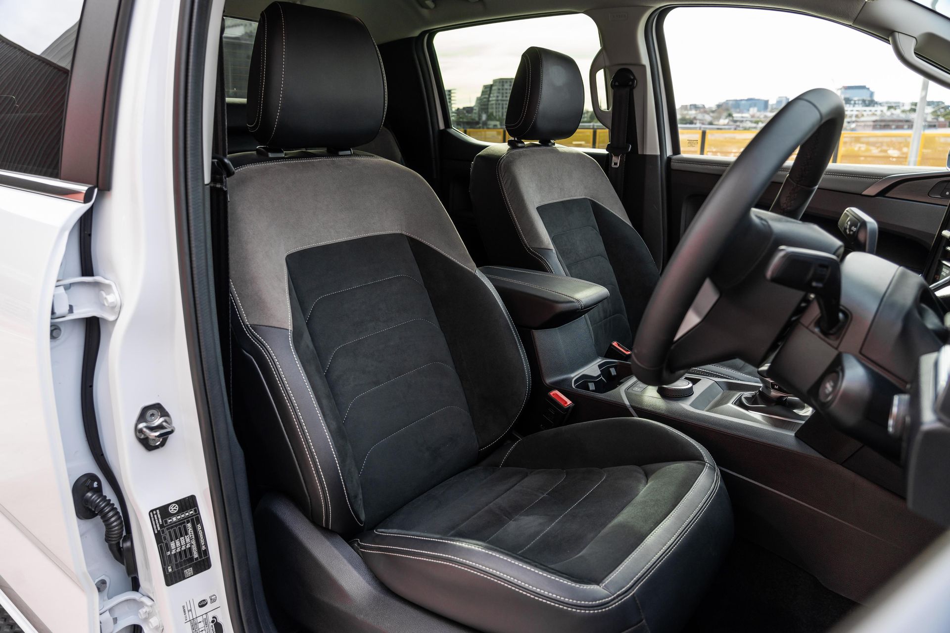 2025 Volkswagen Amarok Life TDI500 review | CarExpert