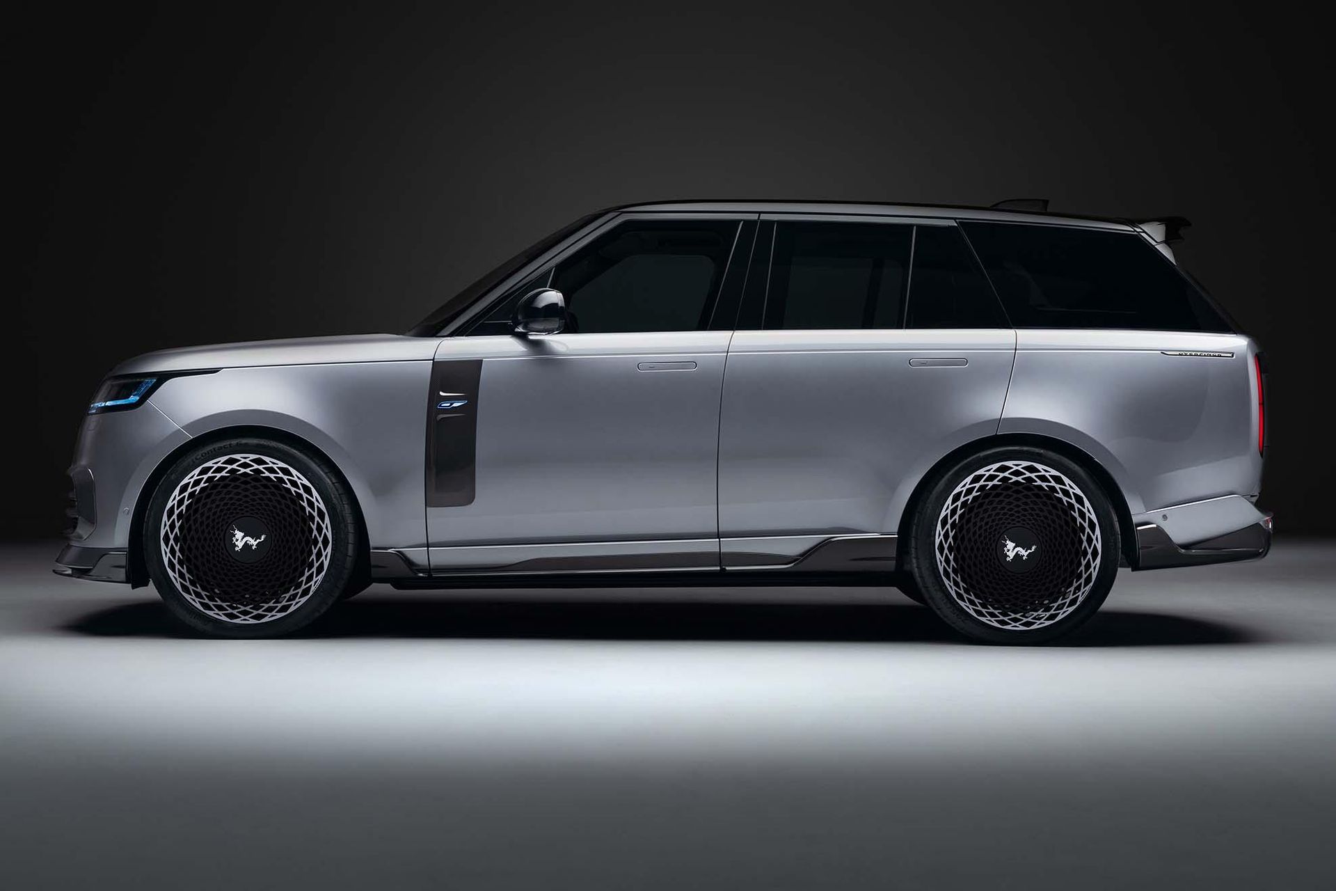 Overfinch reveals custom Range Rover for Lunar New Year | CarExpert