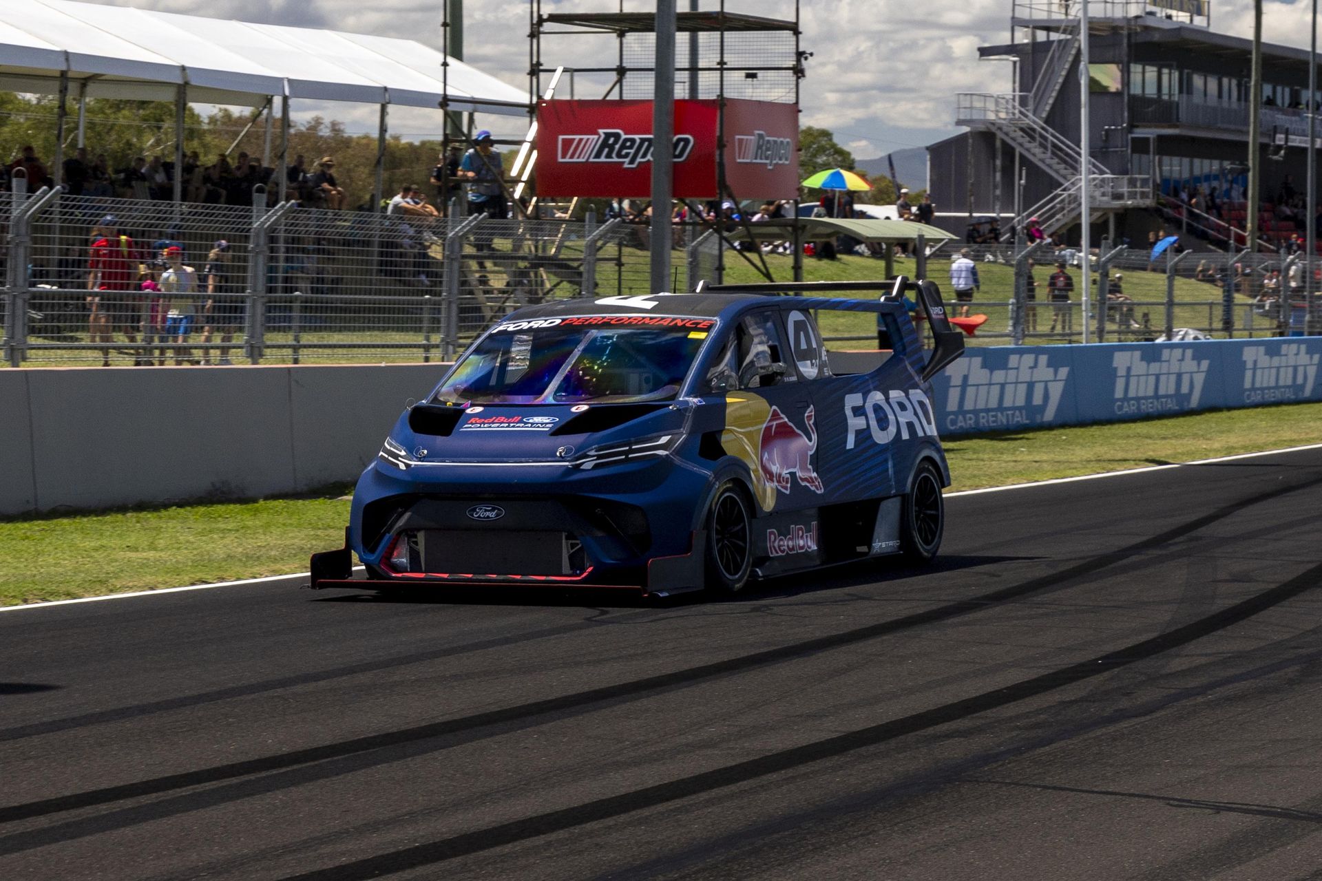 A brain-rearranging ride in the electric Ford SuperVan | CarExpert