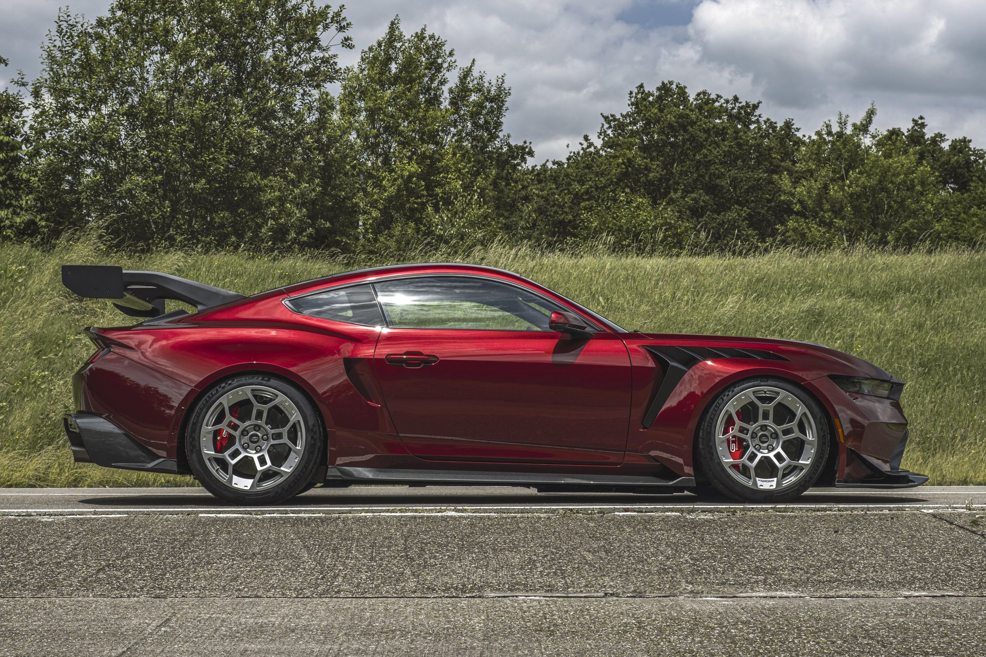 Ford details its Mustang-badged Porsche 911 GT3 fighter | CarExpert