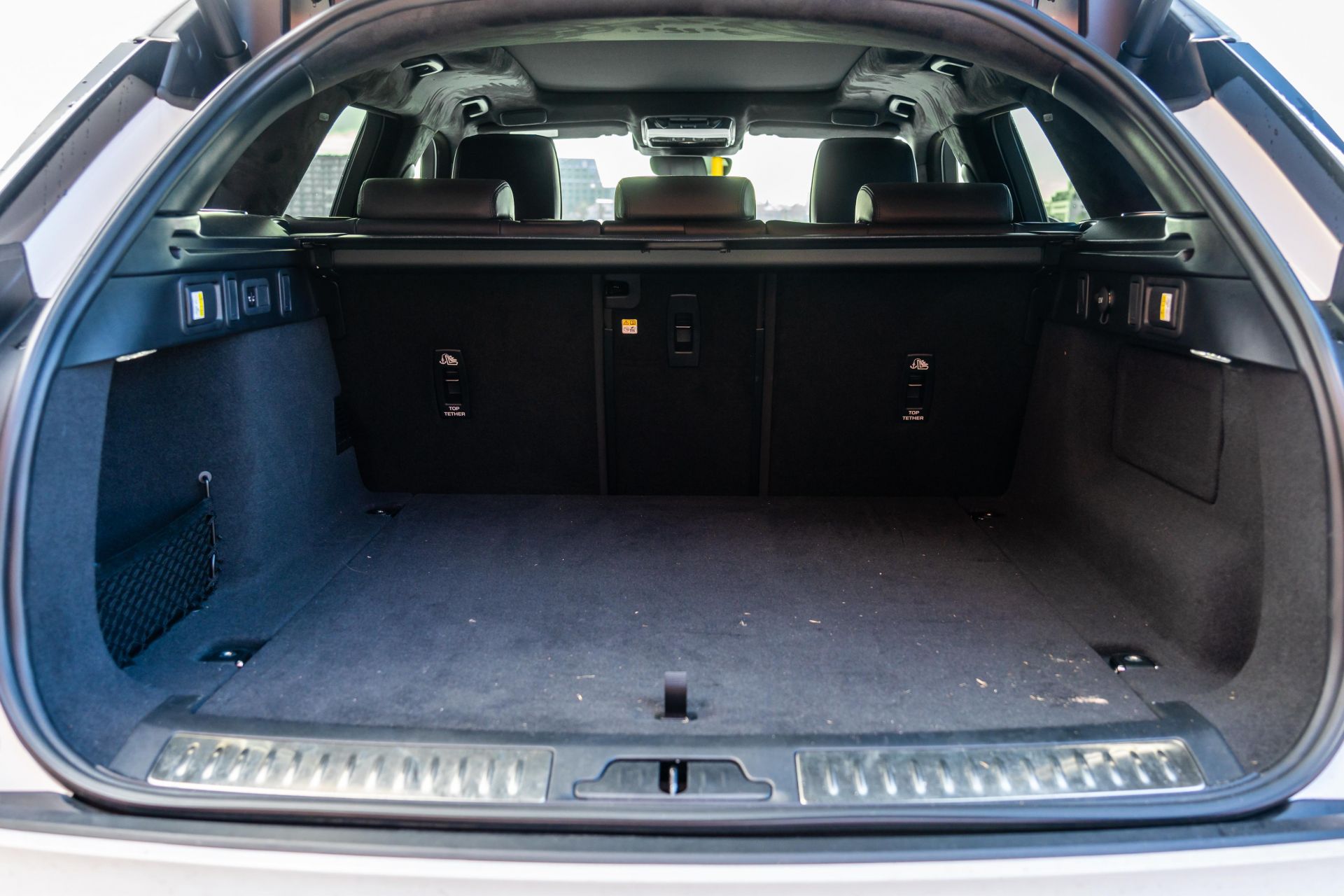 2025 Range Rover Velar review | CarExpert