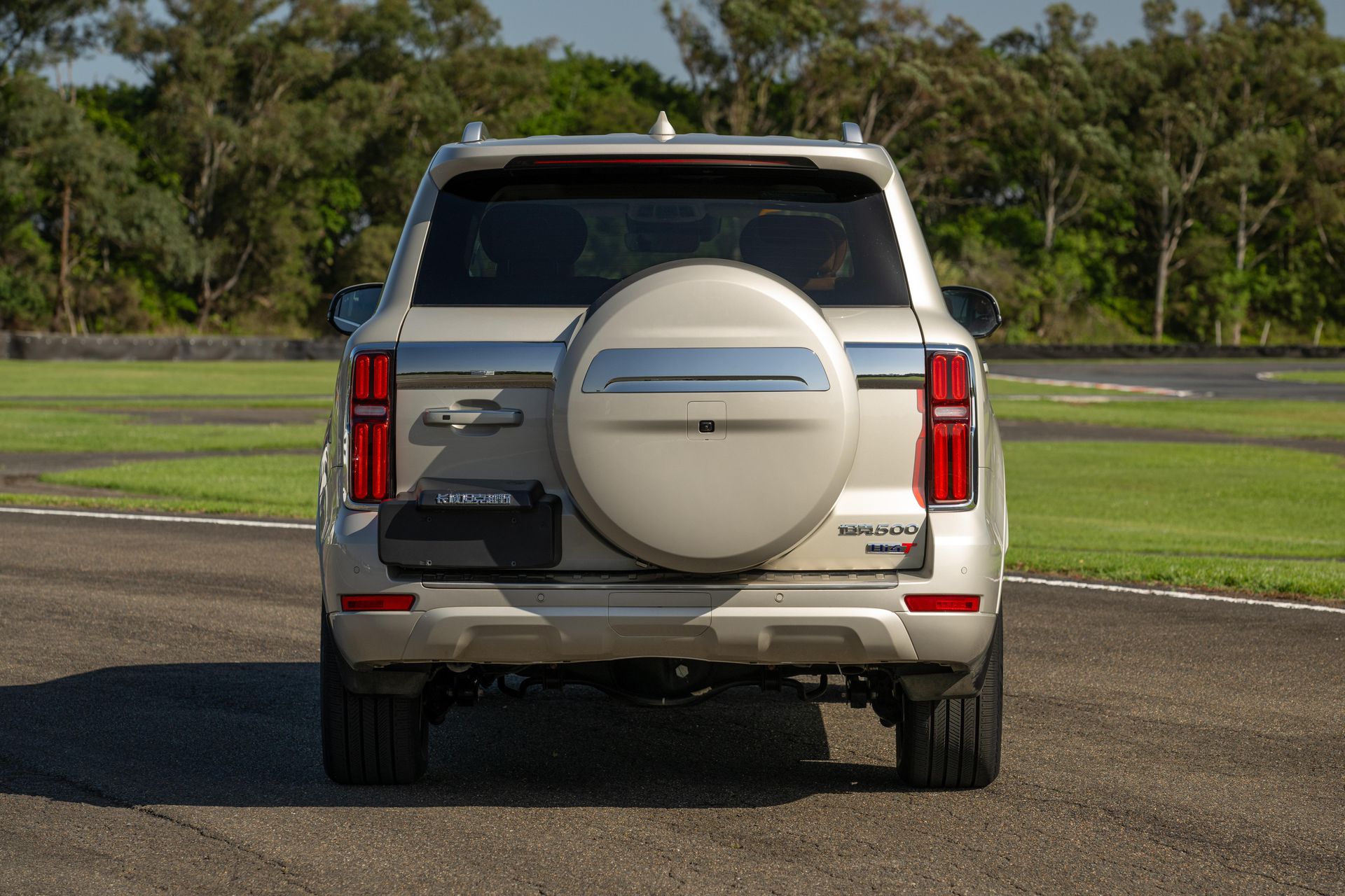 2025 GWM Tank 500 Hi4-T PHEV review | CarExpert