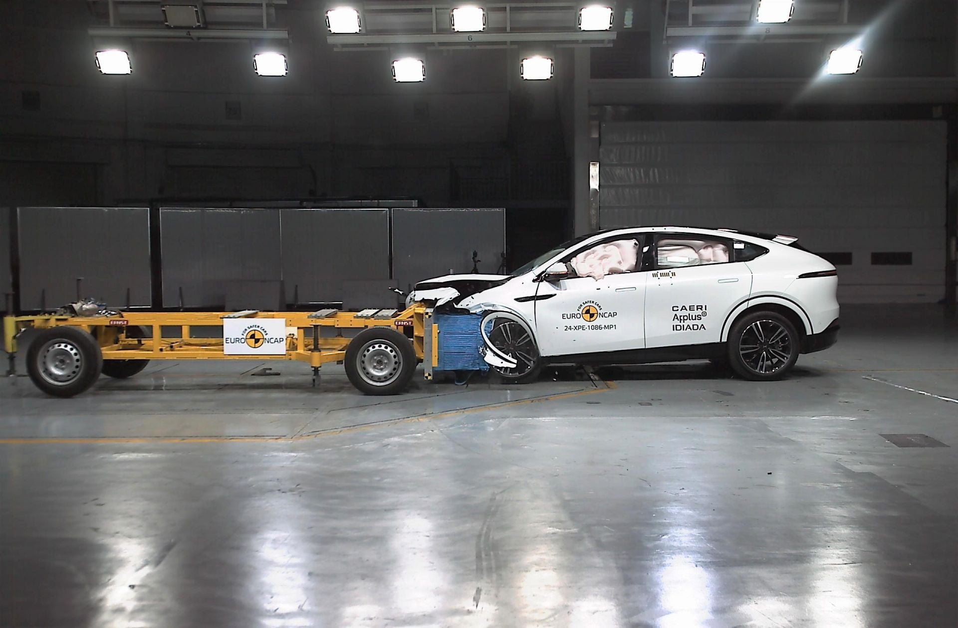 2025 Xpeng G6 price and specs: Chinese EV packs Model Y-baiting sticker ...