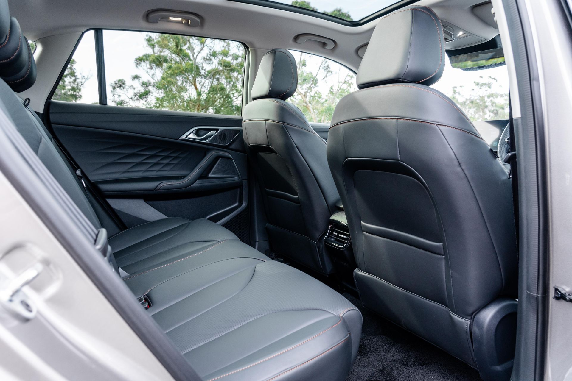 2025 MG HS Super Hybrid review: Quick drive | CarExpert