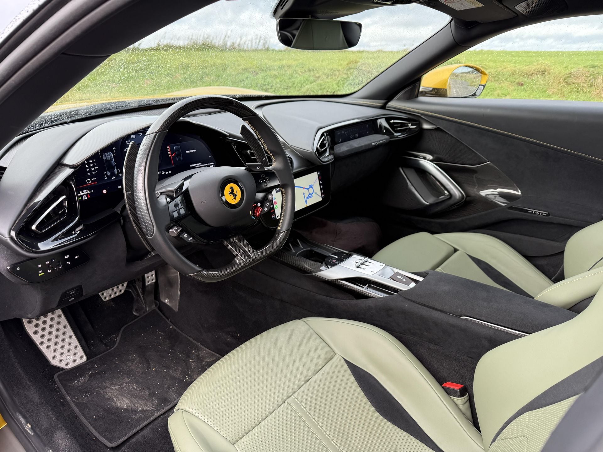 2025 Ferrari 12Cilindri review | CarExpert