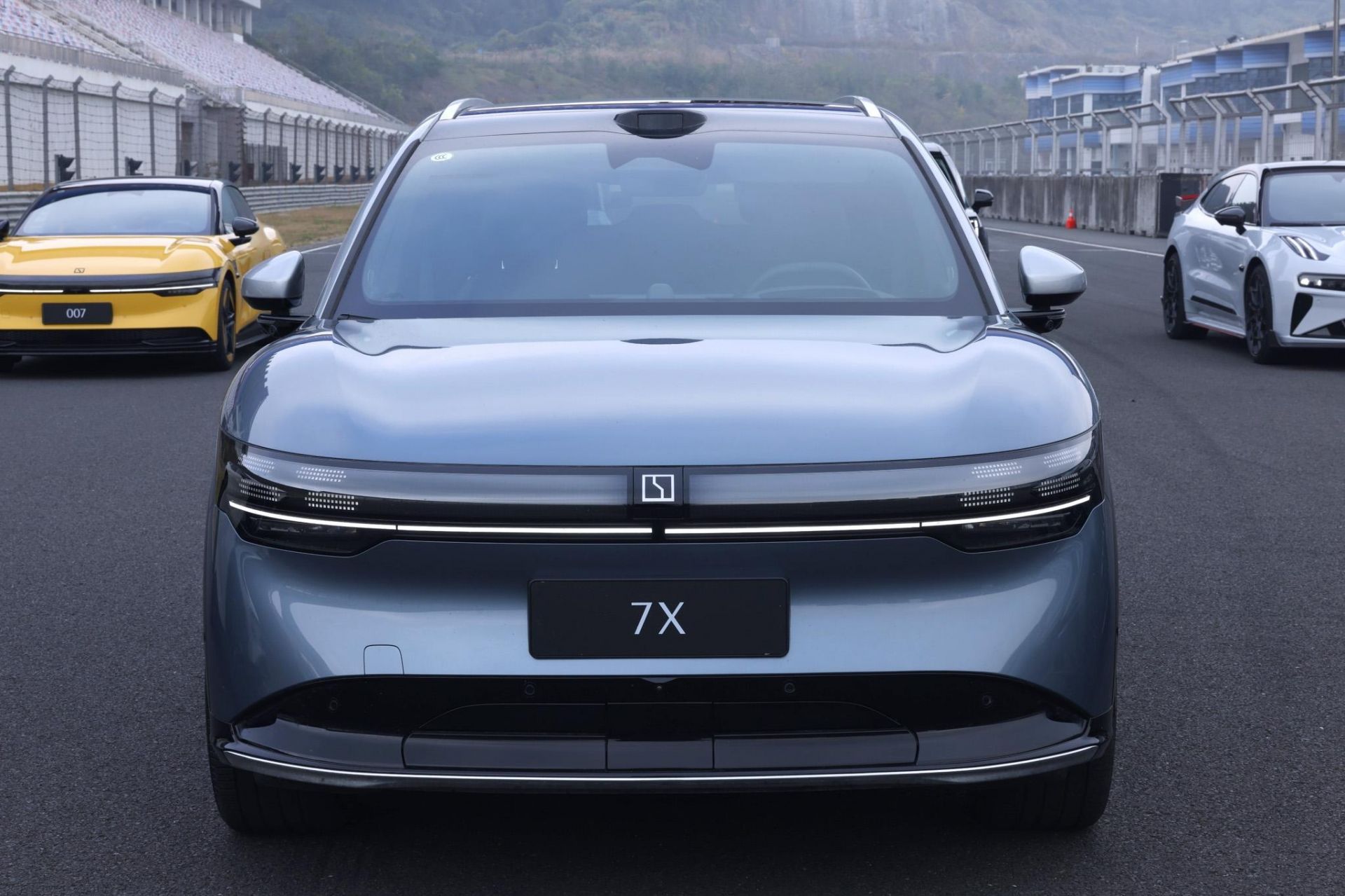 2025 Zeekr 7X review | CarExpert