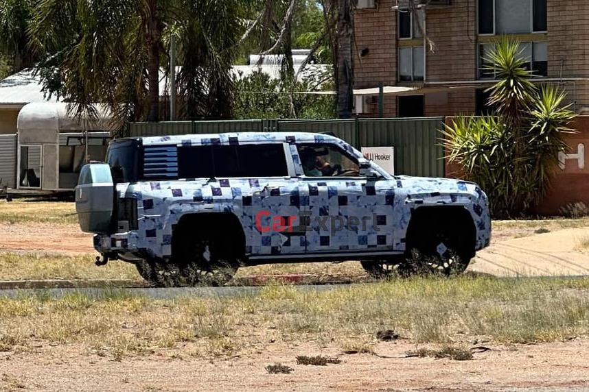 BYD’s luxury Range Rover rival spotted in the Australian Outback ...