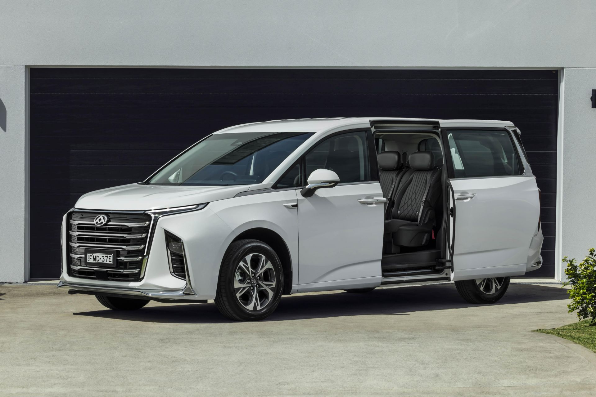2025 LDV MIFA price and specs: Kia Carnival rival gets eight-seat ...