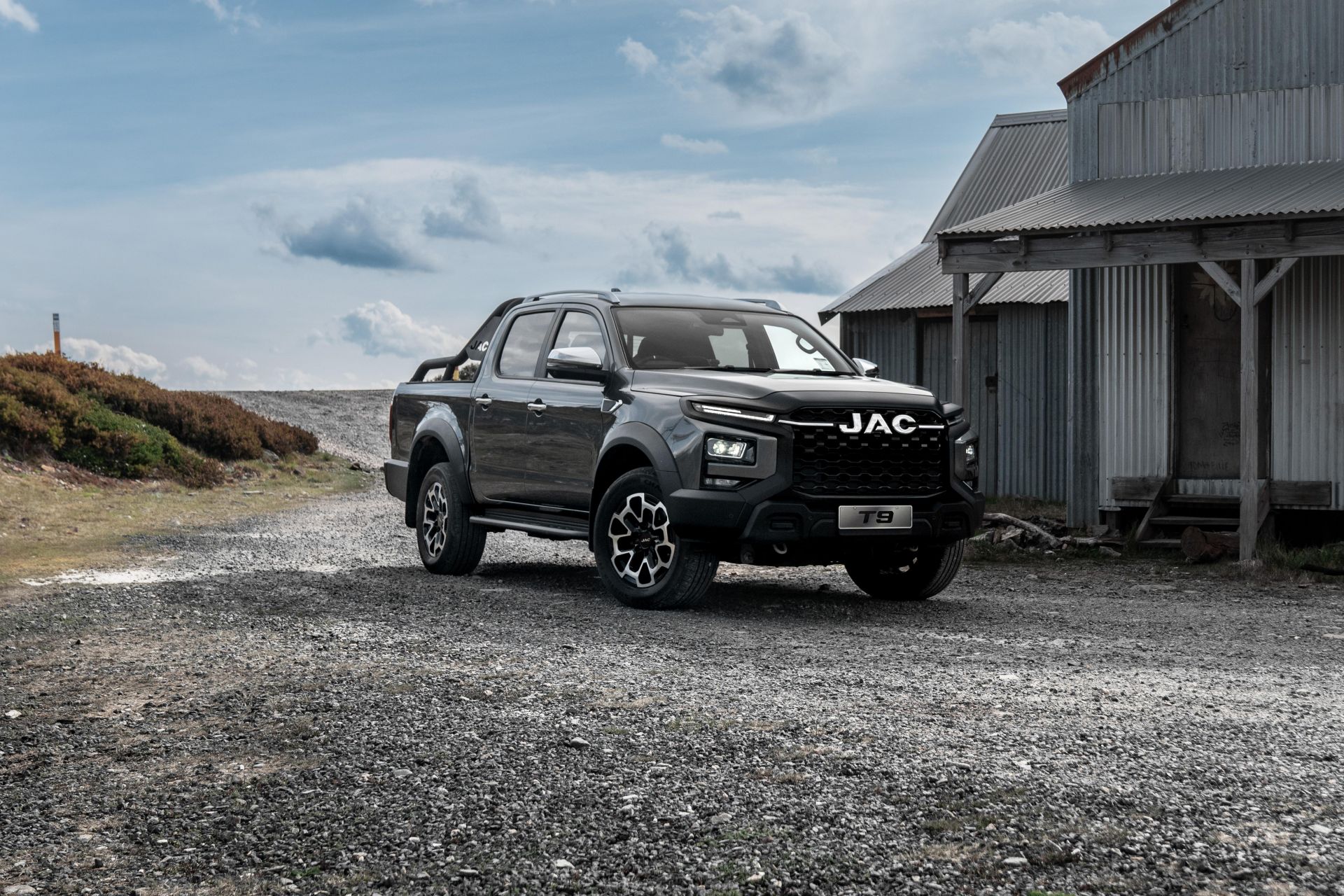 2025 JAC T9 review | CarExpert