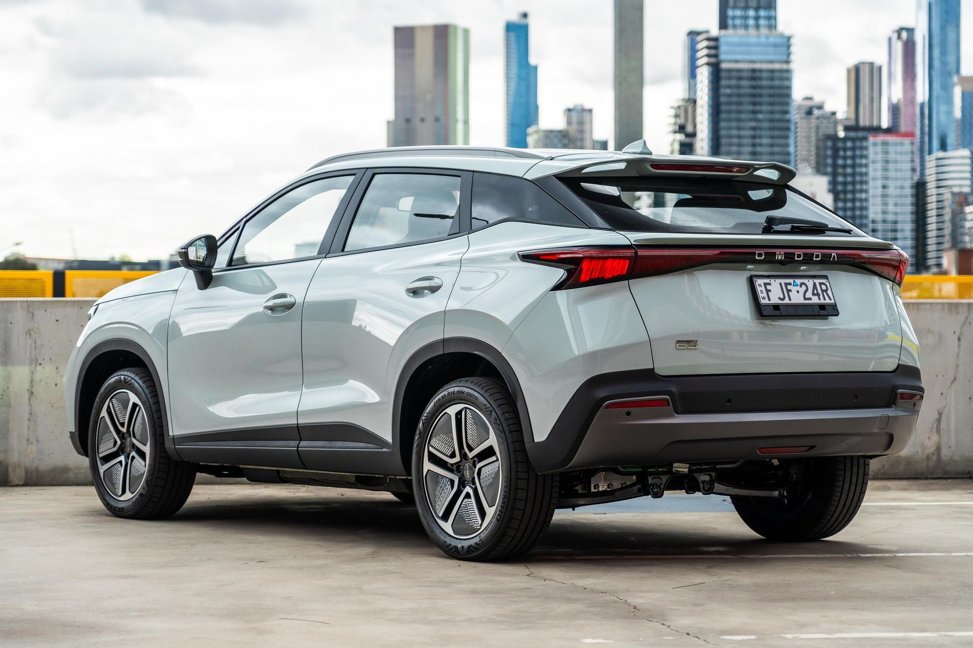 2025 Chery E5 review | CarExpert
