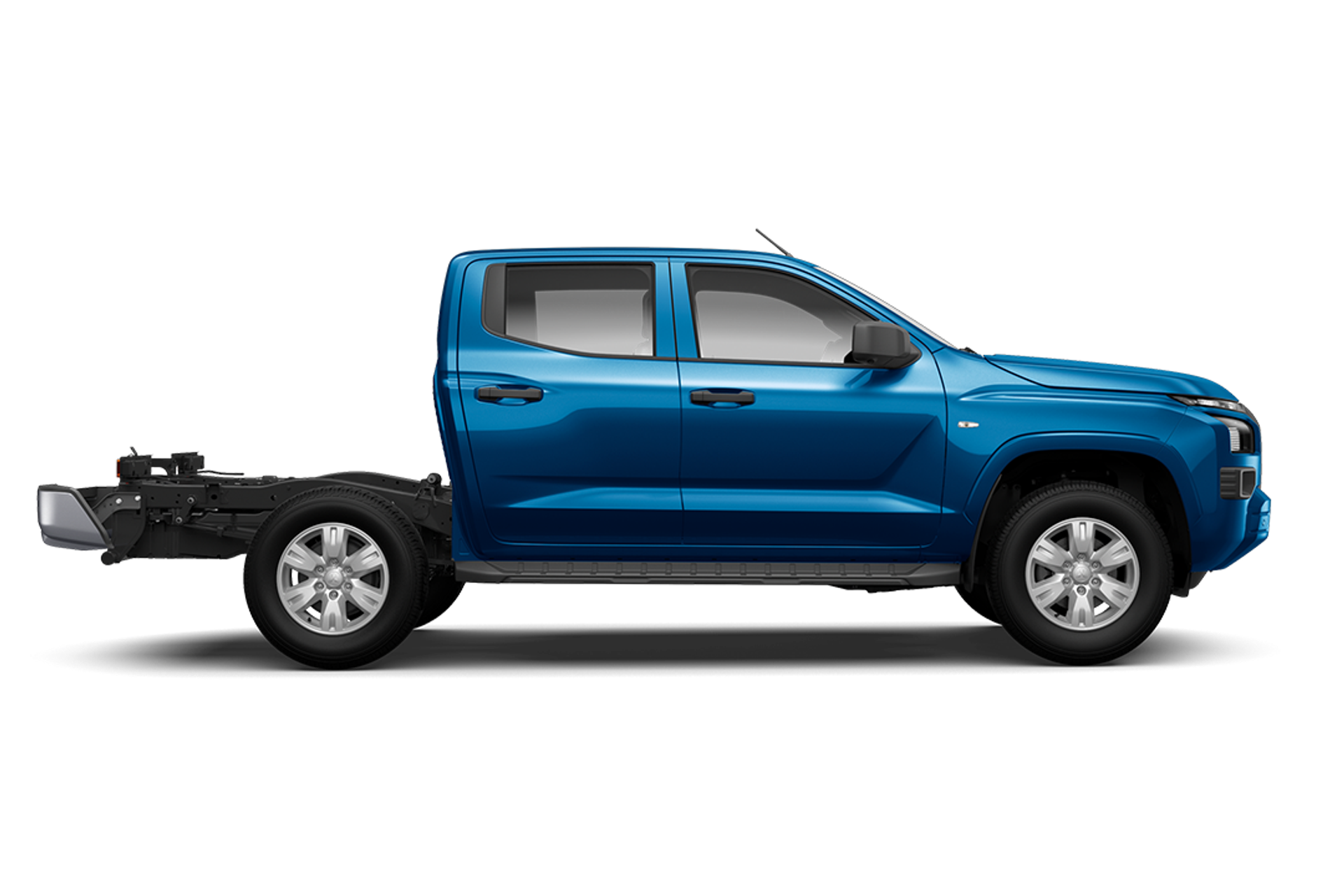 2025 Mitsubishi Triton: Australian cab-chassis, Club Cab and manual ...