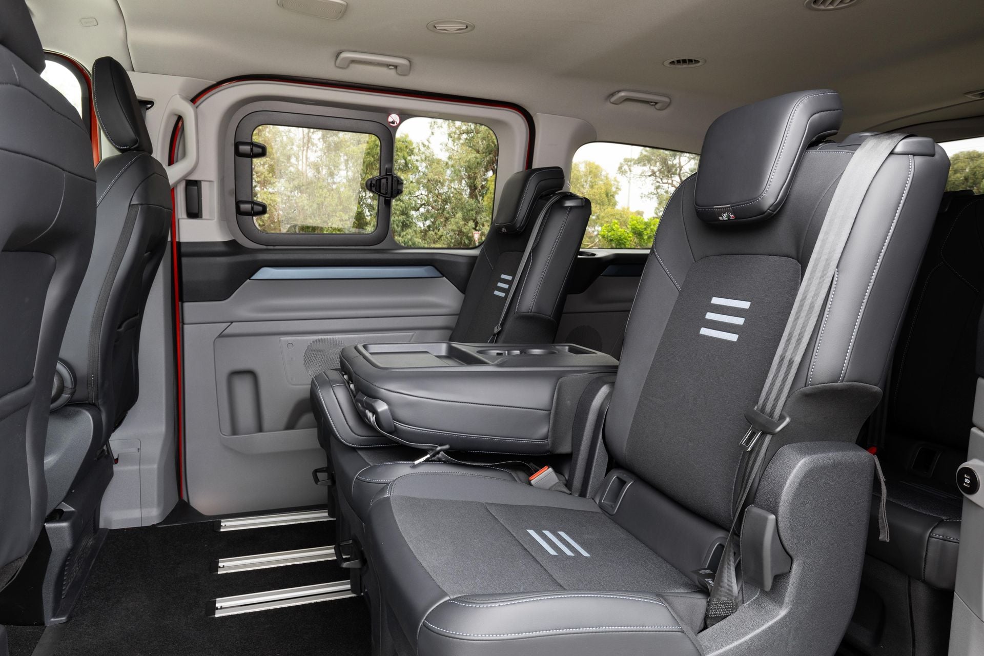 2025 Ford Tourneo Active review | CarExpert