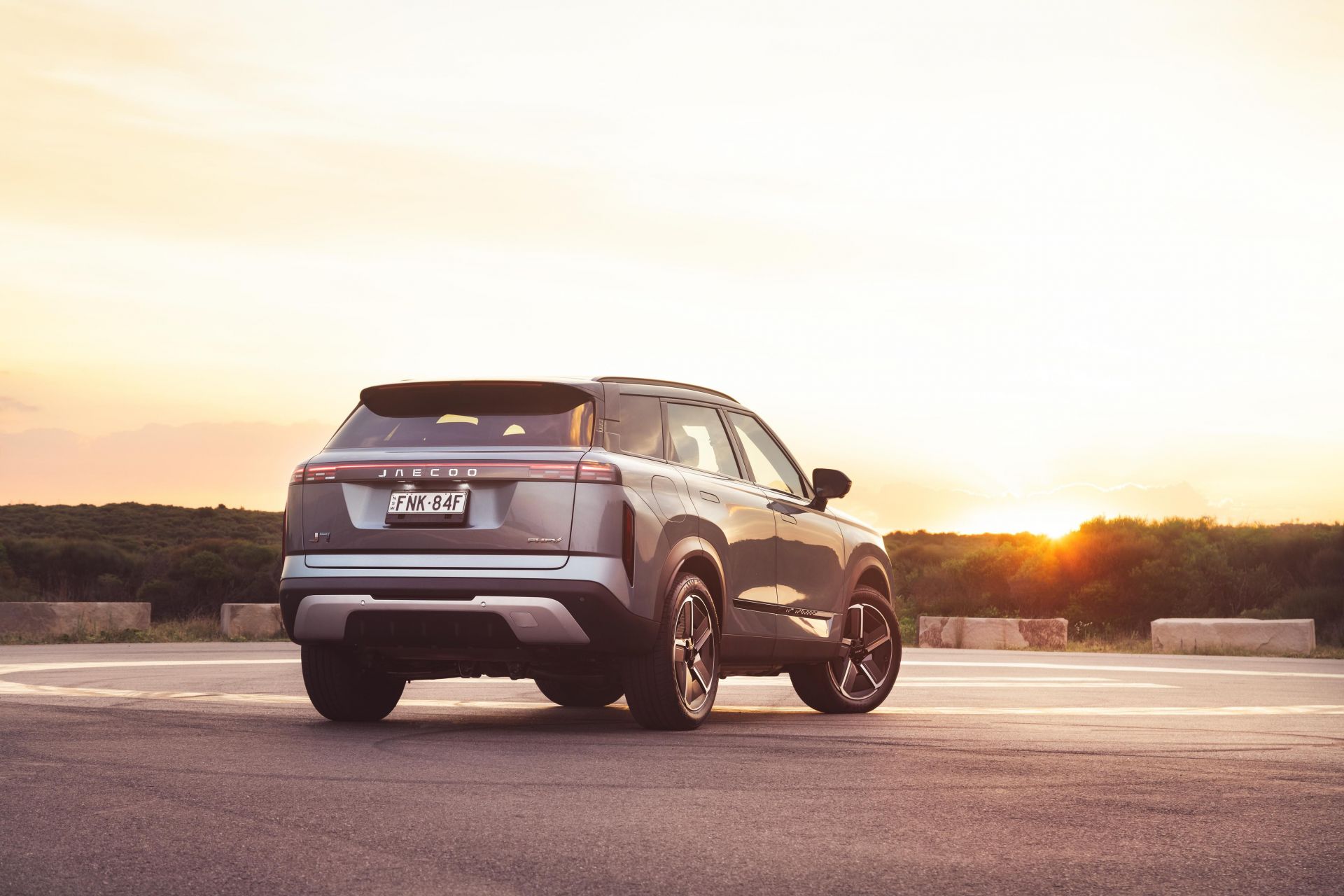 2025 Jaecoo J7 SHS PHEV review | CarExpert