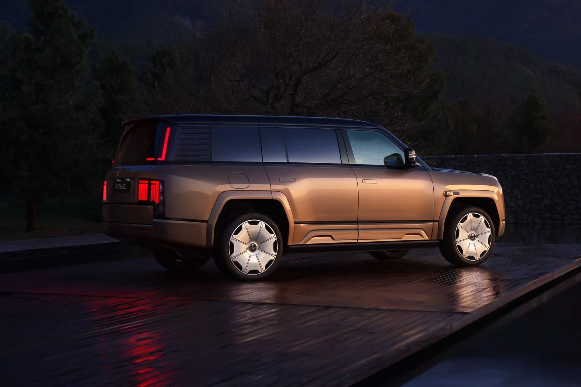 BYD's luxury off-road range-extender EV gets stretched | CarExpert