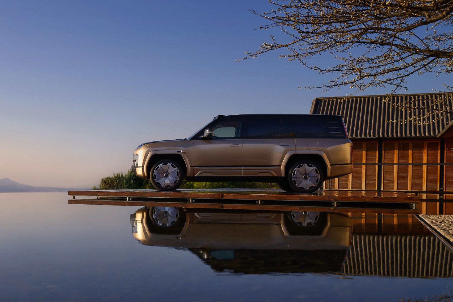 BYD's luxury off-road range-extender EV gets stretched | CarExpert