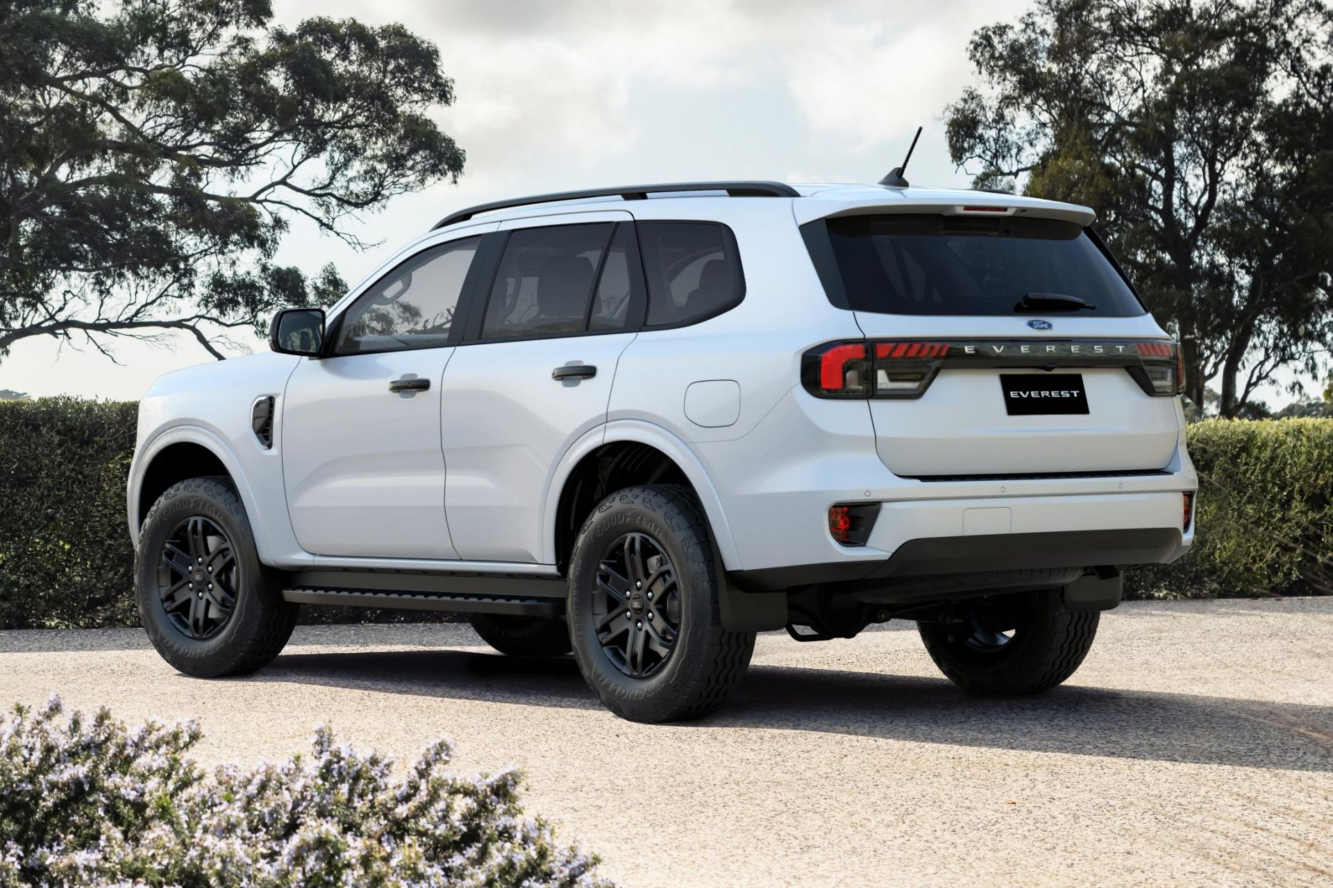 2025 Ford Everest Black Edition to bolster Blue Oval’s battle with ...
