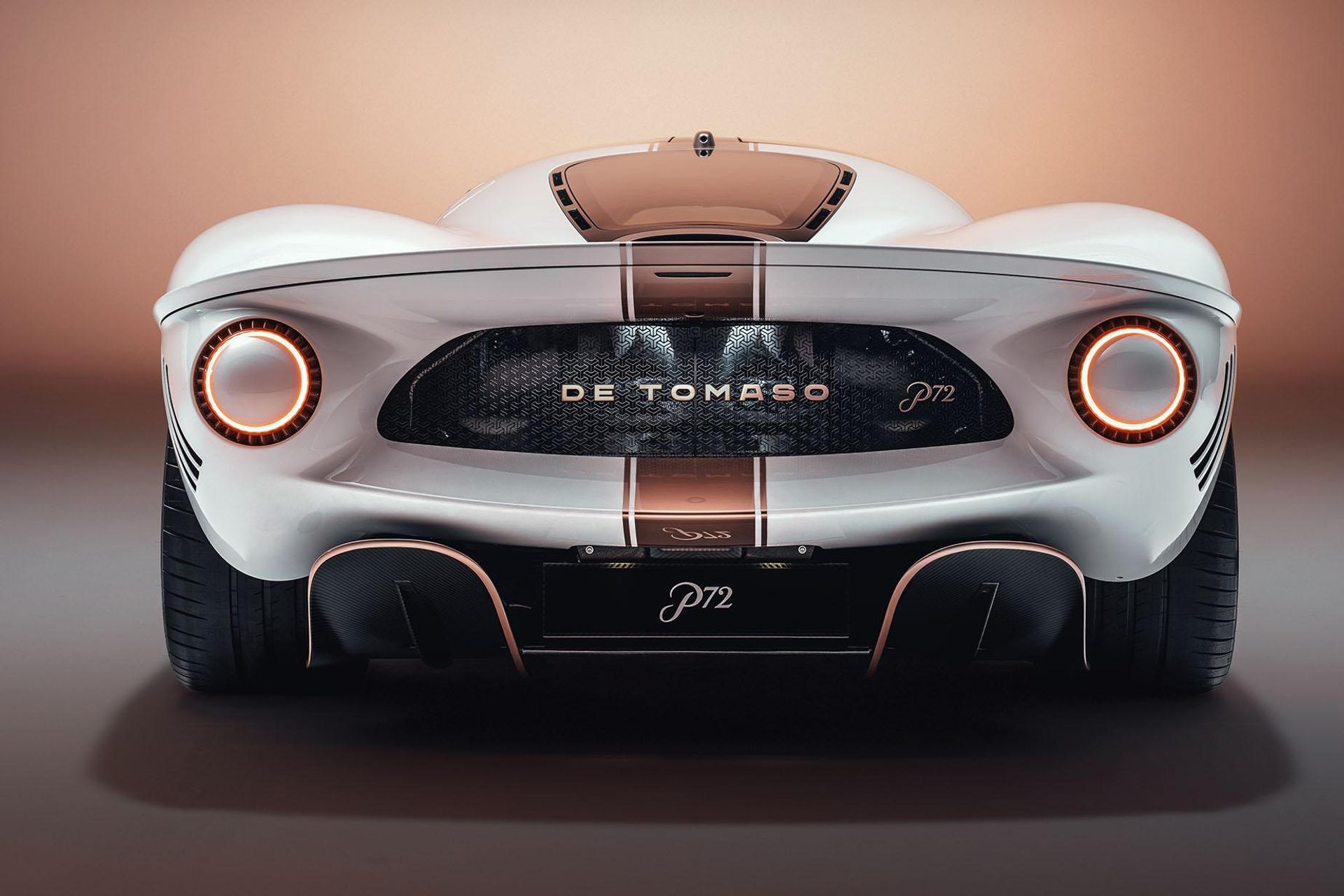 De Tomaso P72: Manual, screen-free supercar thumbs its nose at modern ...
