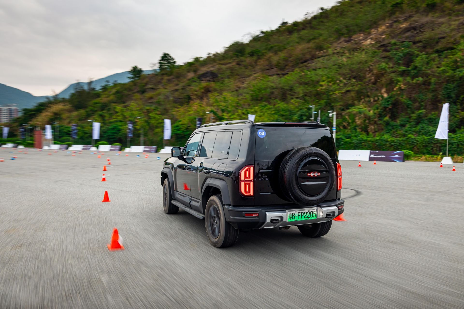 2025 BYD Denza B5 review: Quick drive | CarExpert