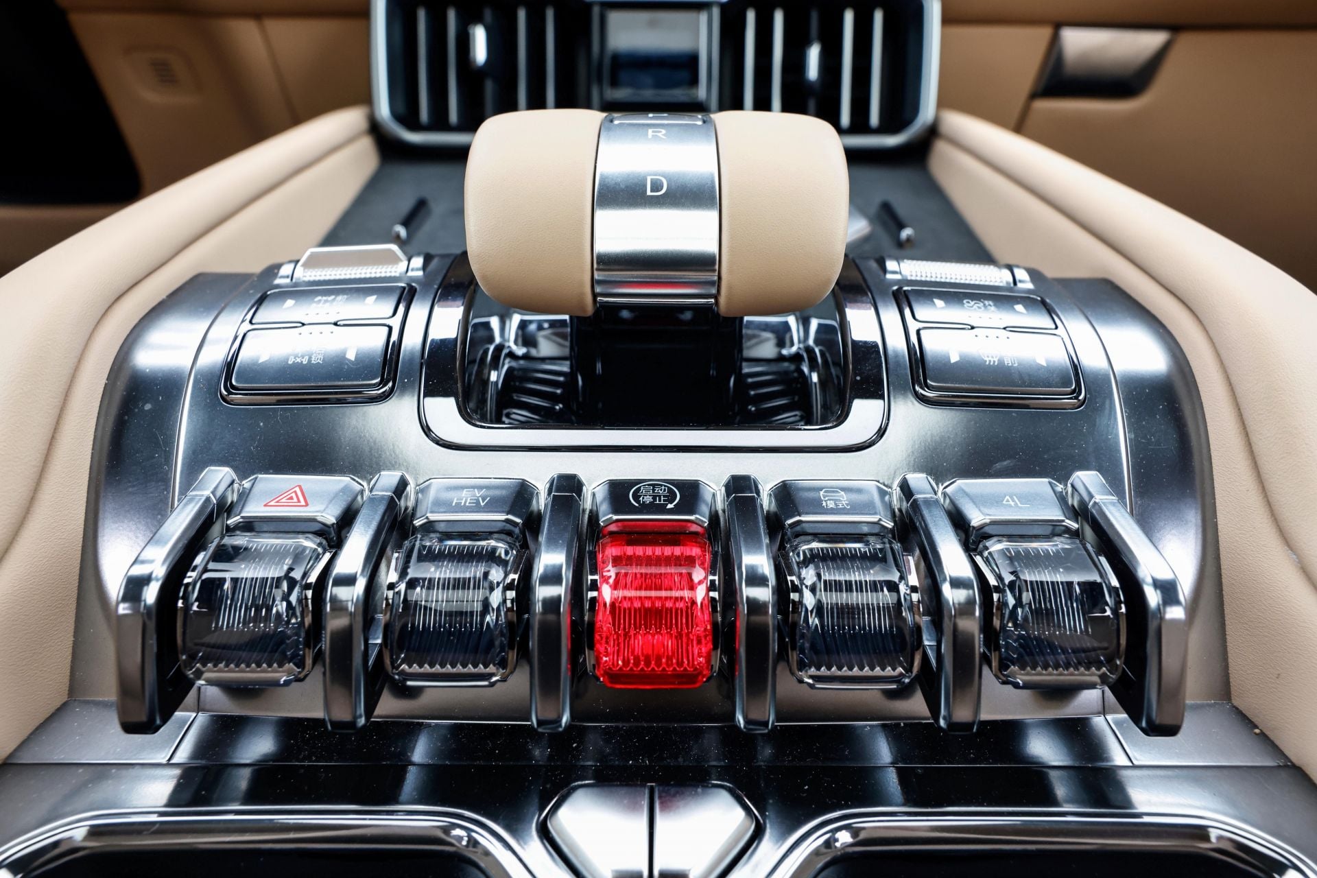 2025 BYD Denza B8 review: Quick drive | CarExpert