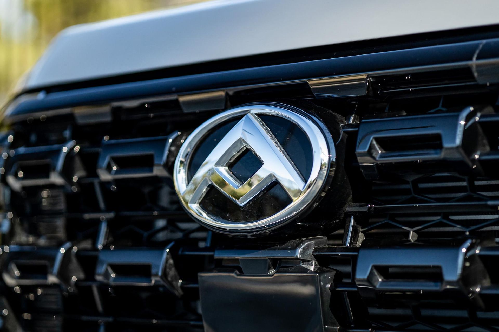 2025 LDV D90 review | CarExpert