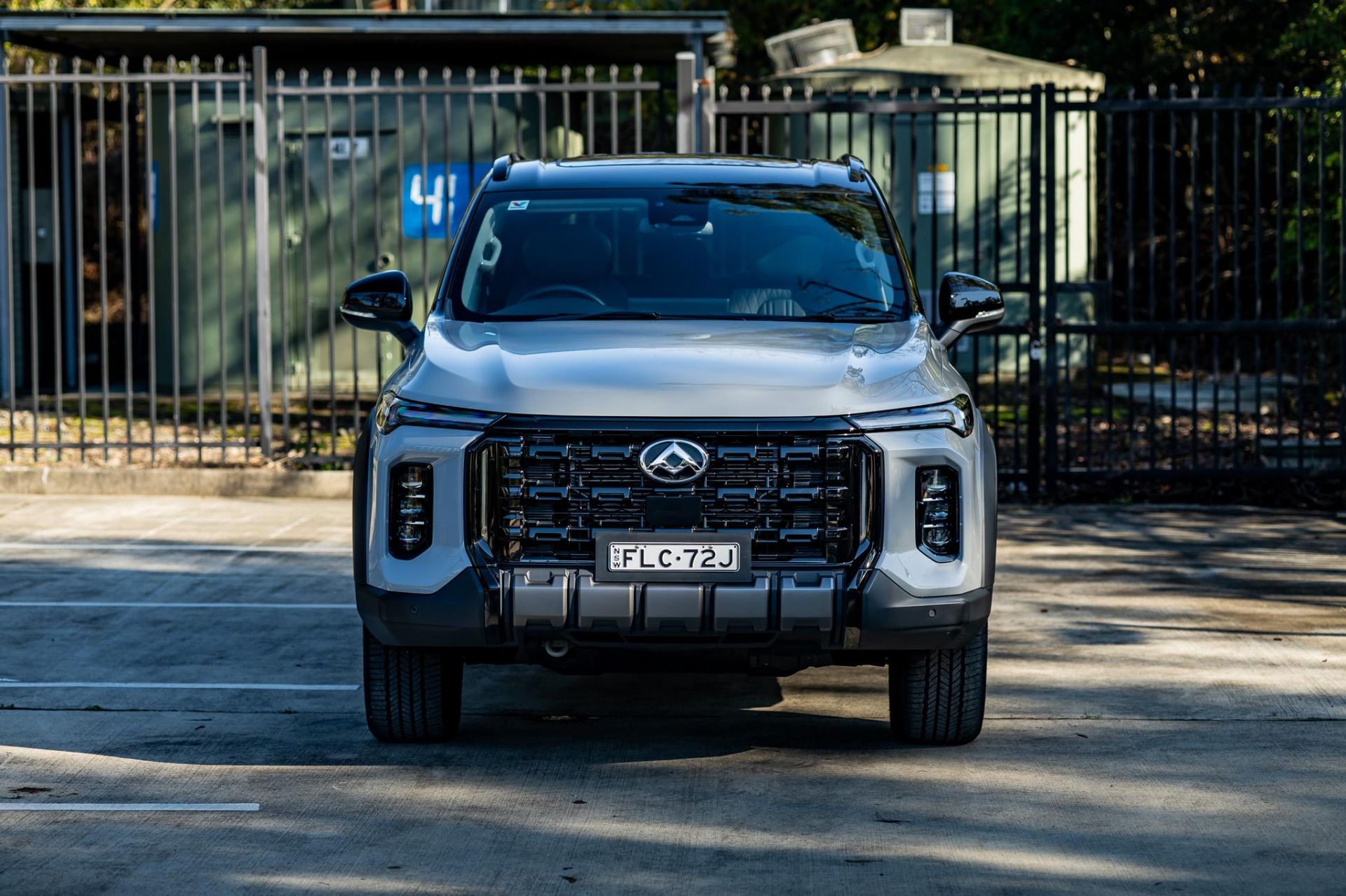 2025 LDV D90 review | CarExpert