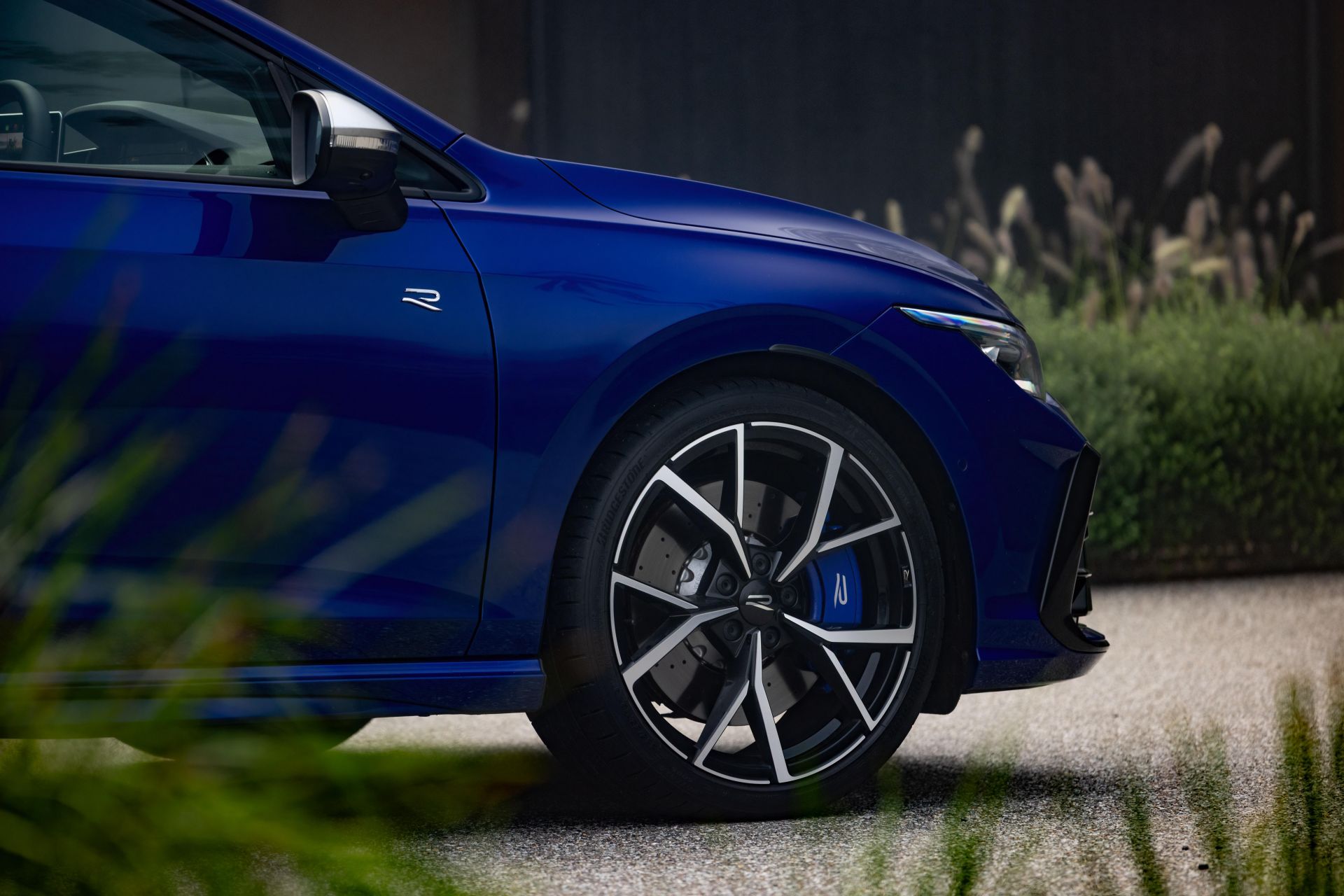 2025 Volkswagen Golf R review | CarExpert