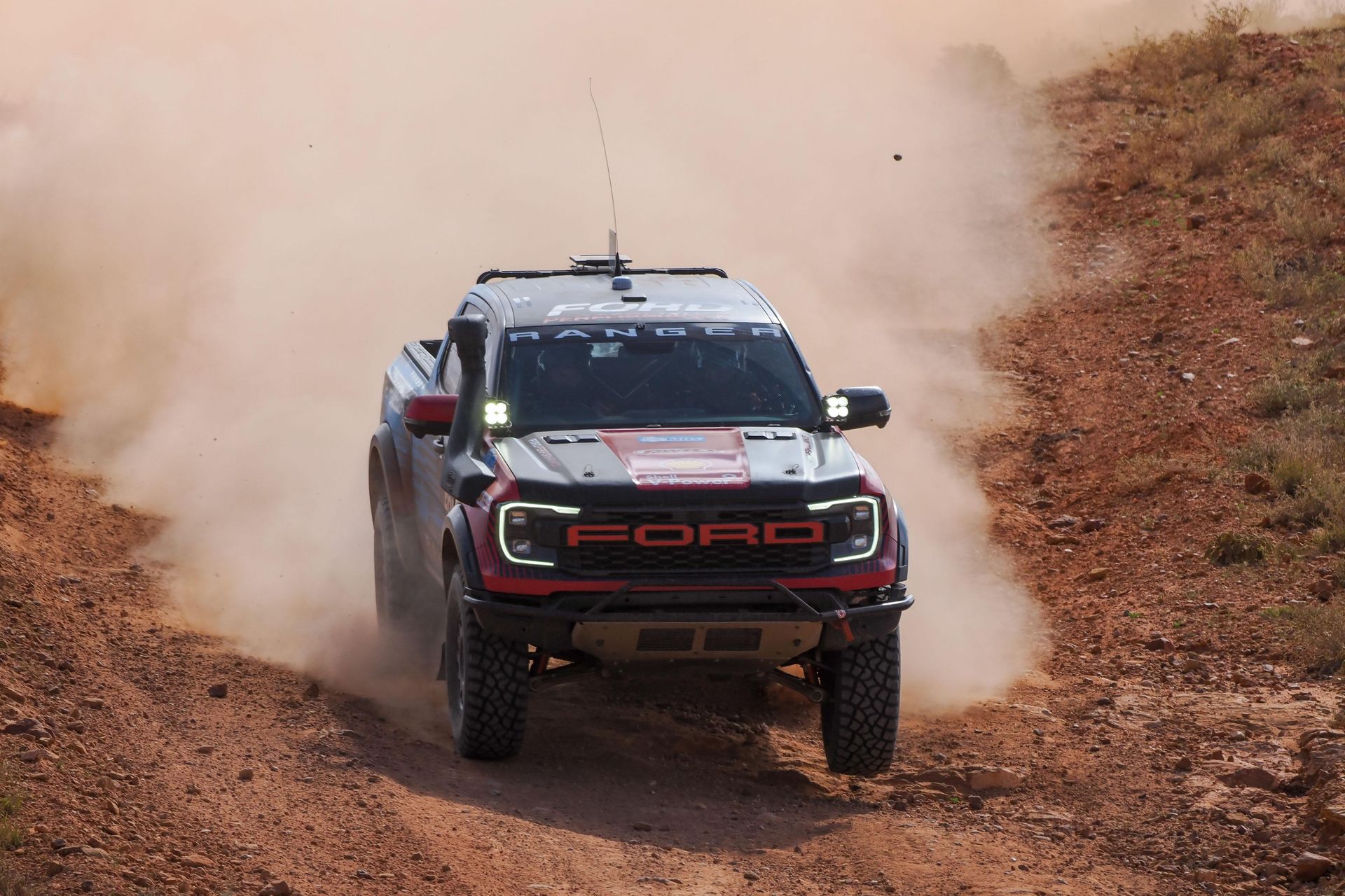 Ford Ranger Raptor claims third Finke Desert Race in a row | CarExpert