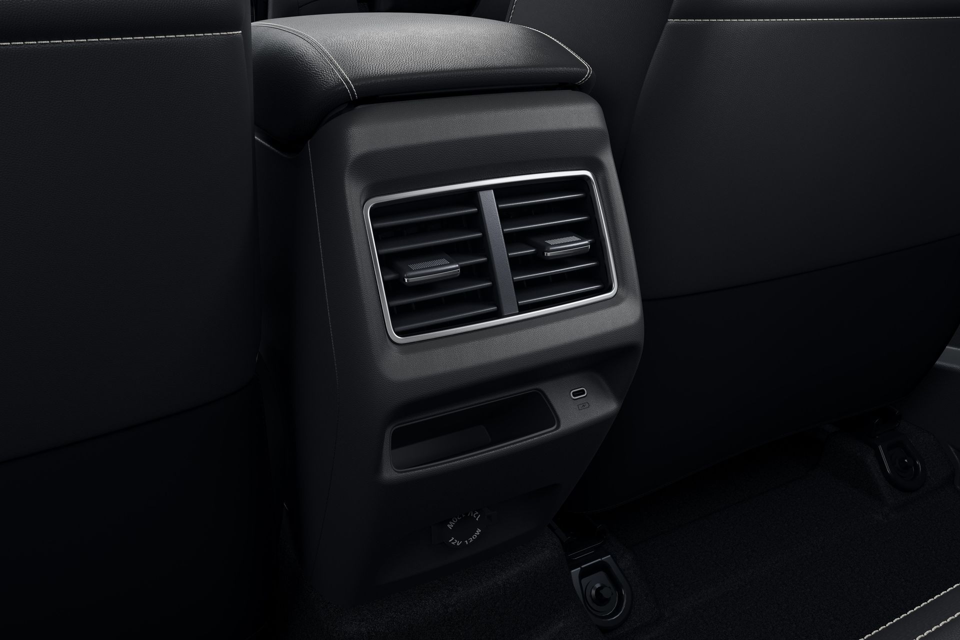 2025 Mahindra XUV 3XO AX7L review | CarExpert