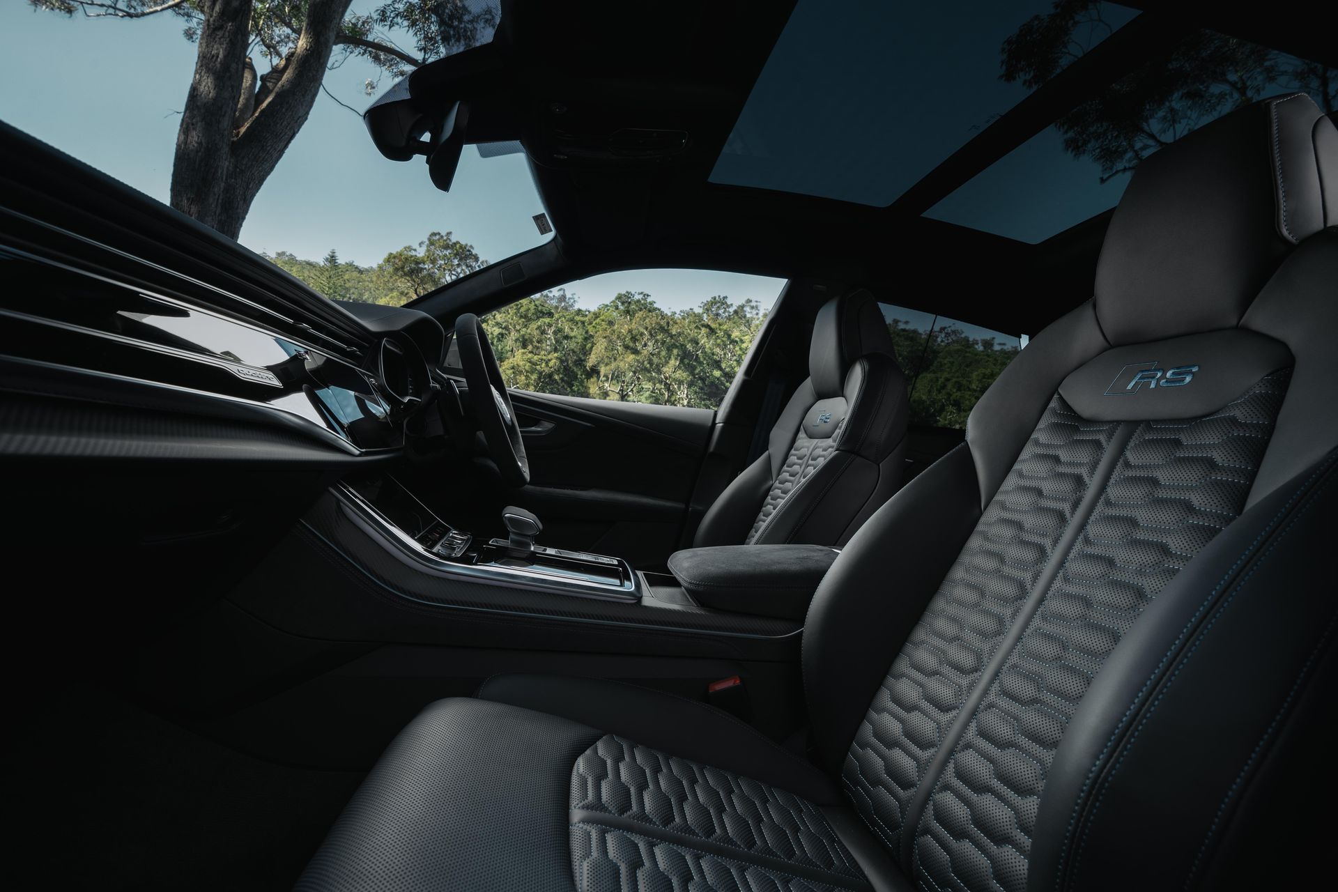 2025 AUDI RSQ8 REVUE PERFORME