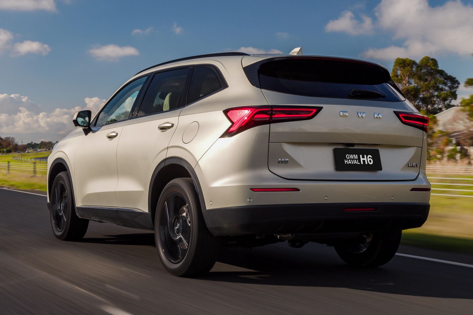 2025 GWM Haval H6 prices: Mid-size SUV gets PHEV to take on Outlander ...