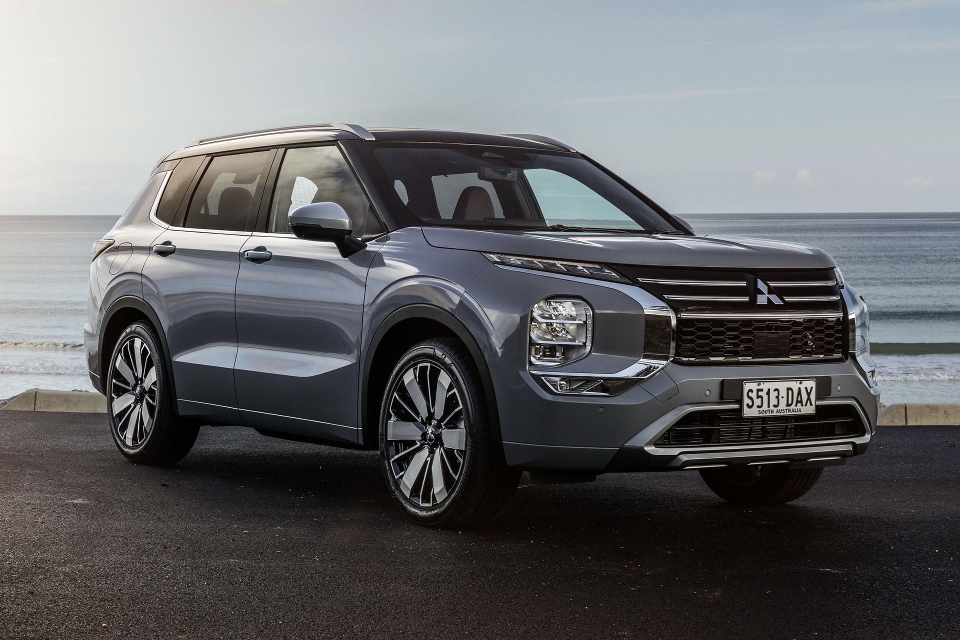 2025 Mitsubishi Outlander AWD review | CarExpert