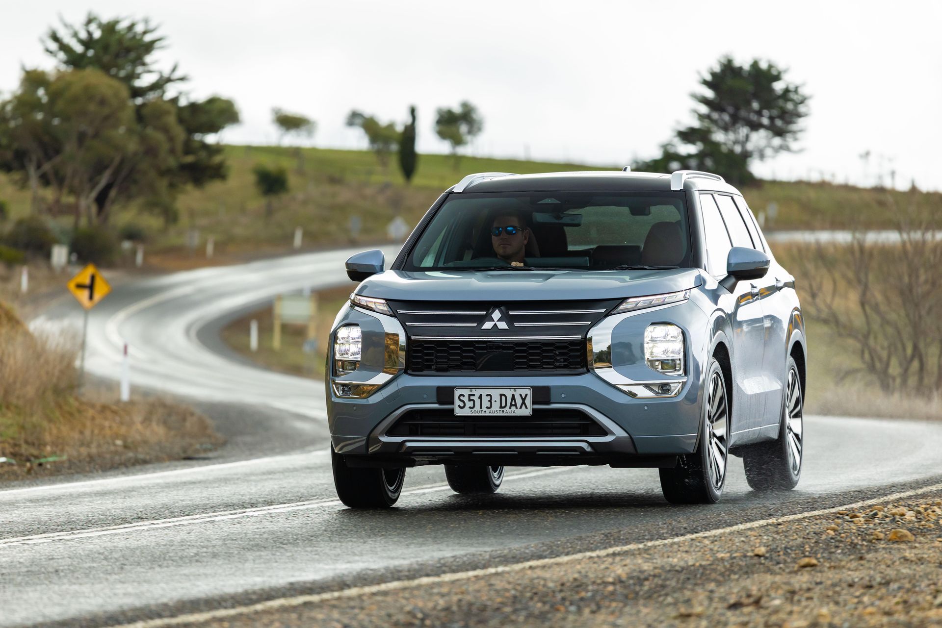 2025 Mitsubishi Outlander AWD review | CarExpert