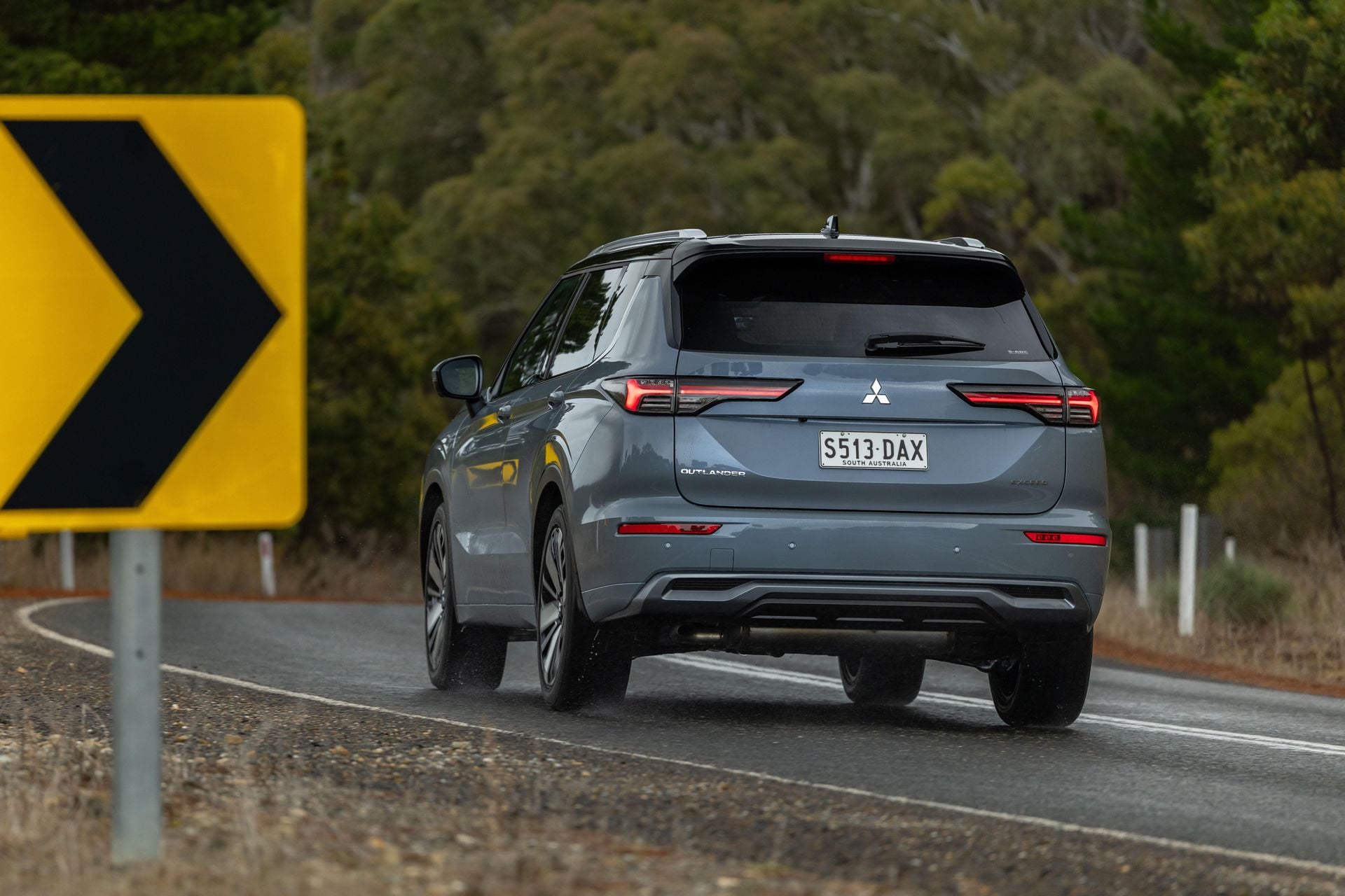 2025 Mitsubishi Outlander AWD review | CarExpert