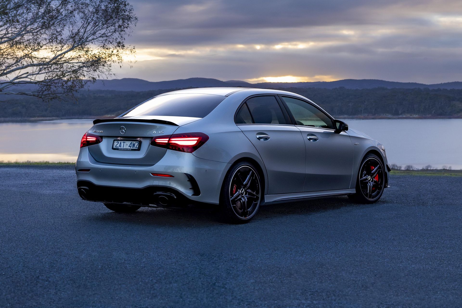 Mercedes-Benz gives its smallest cars racy Edition R and Edition R+ ...
