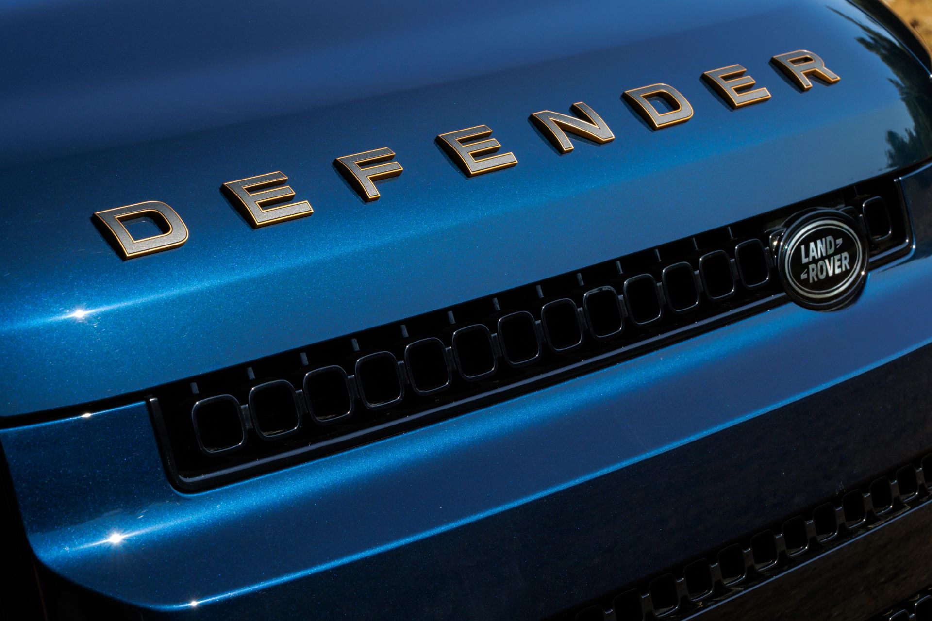 2025 Land Rover Defender OCTA Review | CarExpert