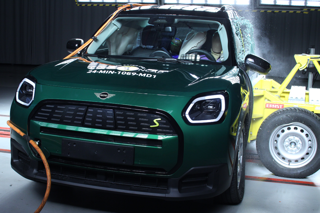 2025 Mini Countryman Electric review | CarExpert