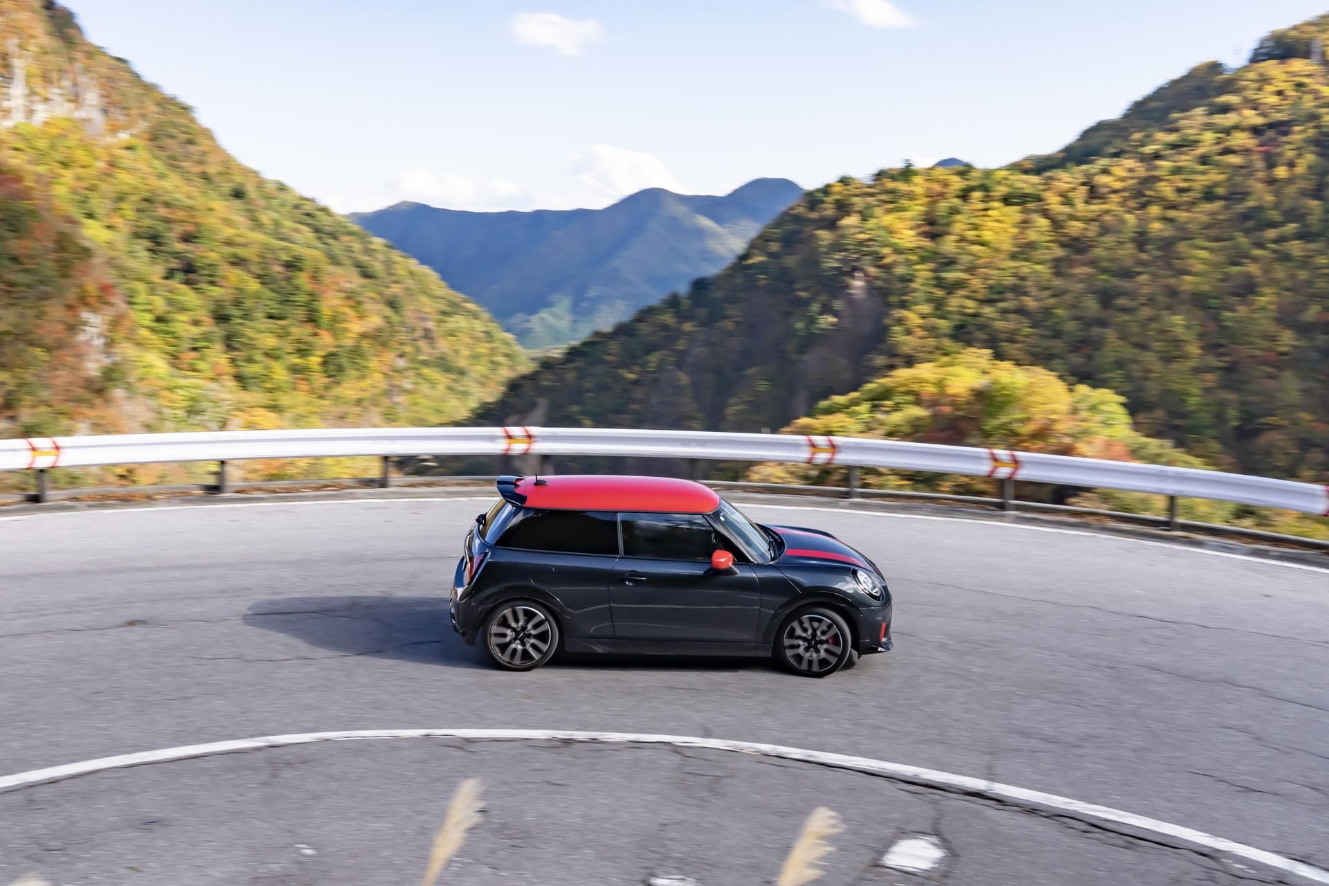 2026 Mini Cooper JCW review | CarExpert