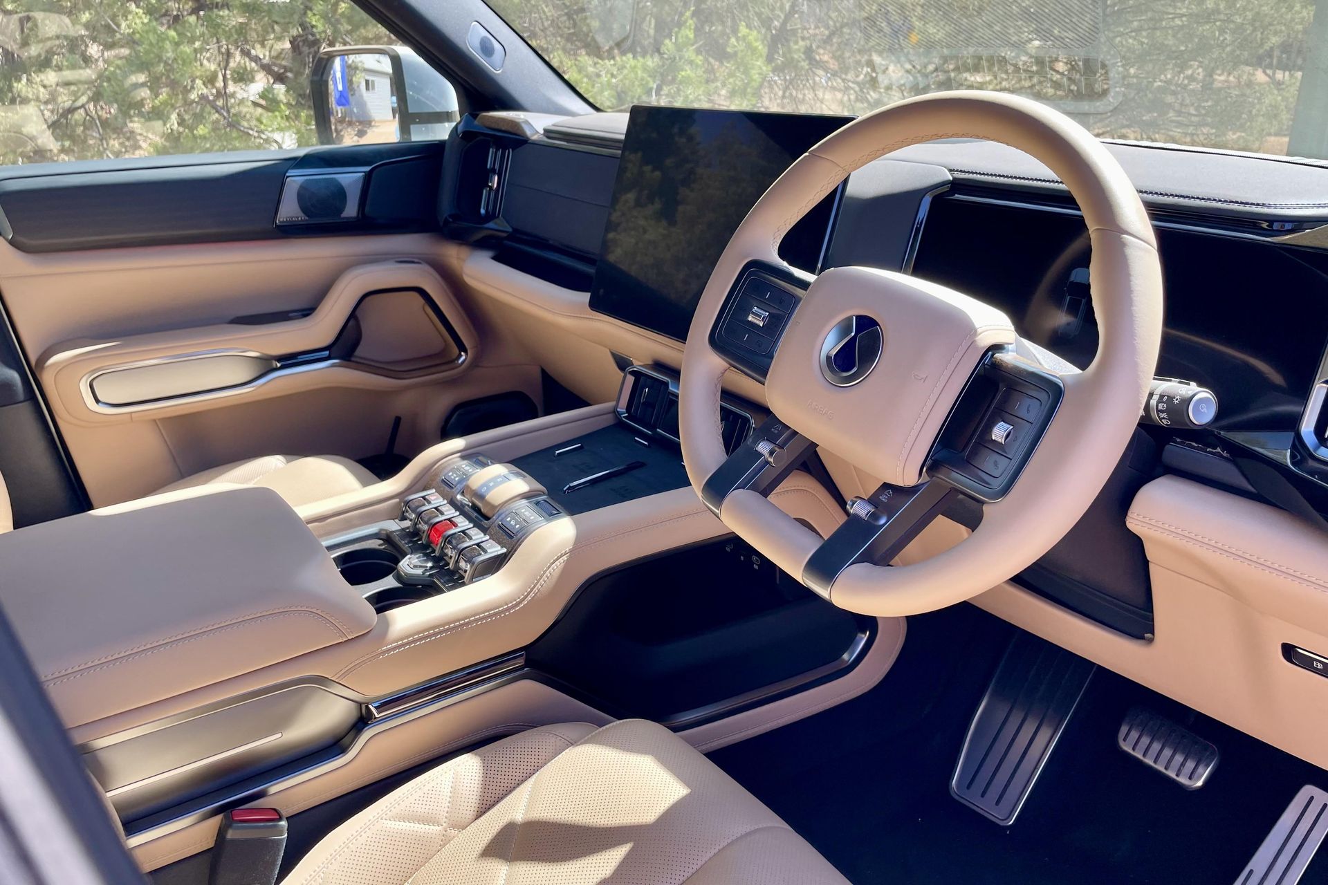 2026 Denza B8 review | CarExpert
