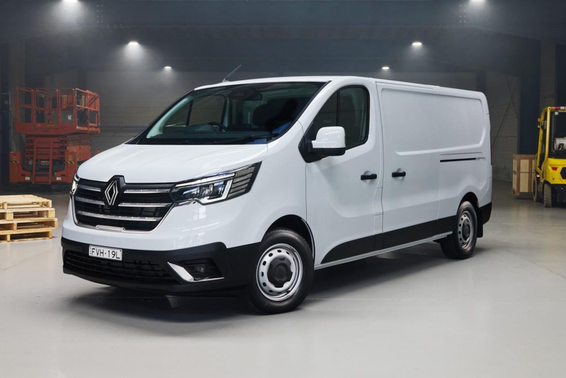 2026 Renault Trafic price and specs: Goodbye manual, hello new auto ...