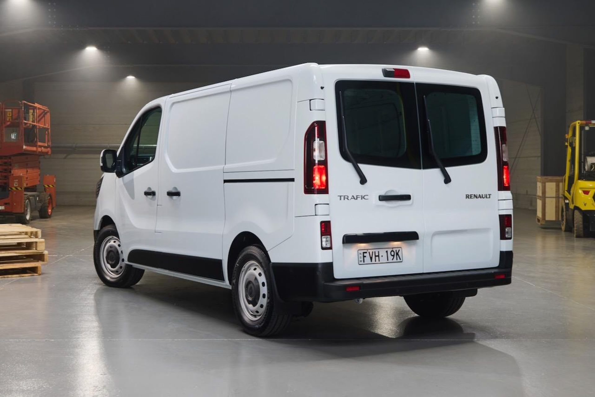 2026 Renault Trafic price and specs: Goodbye manual, hello new auto ...