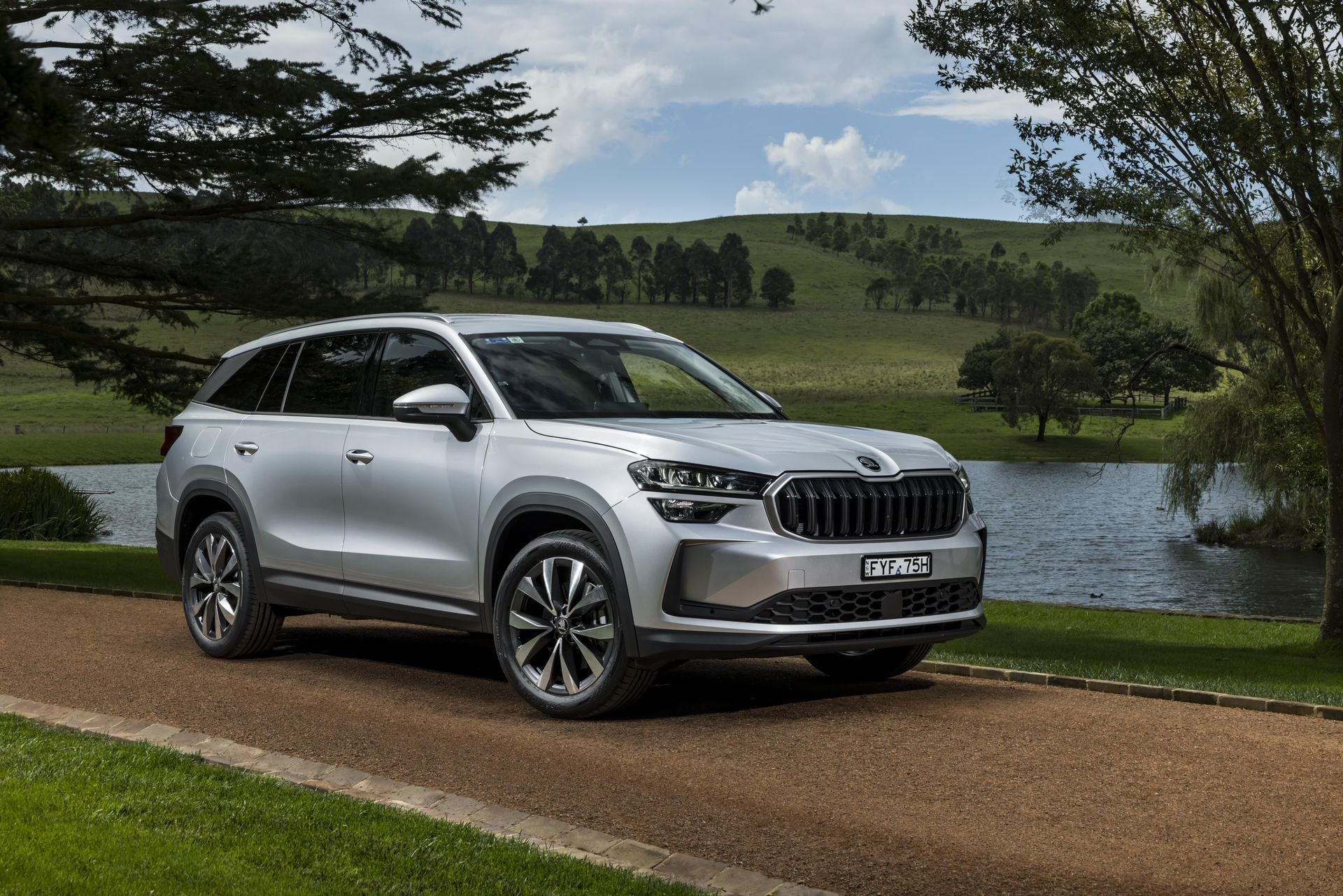 2026 Skoda Kodiaq Select PHEV review | CarExpert