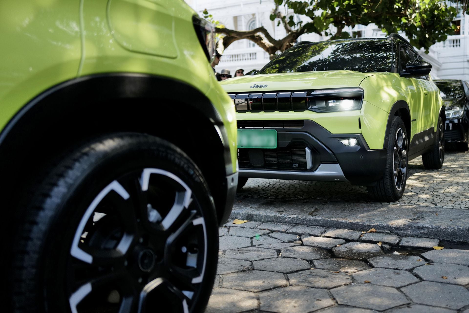 2026 Jeep Avenger facelift with illuminated grille unveiled | CarExpert