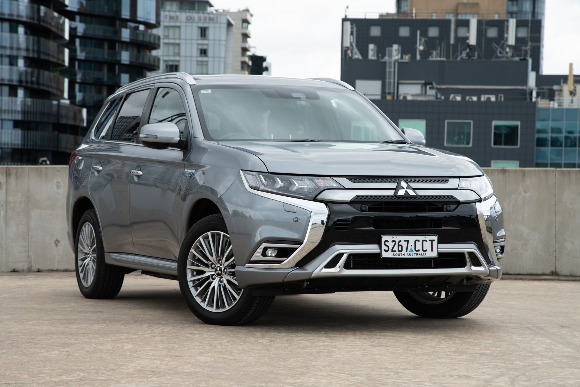 2020 Mitsubishi Outlander PHEV Exceed review | CarExpert