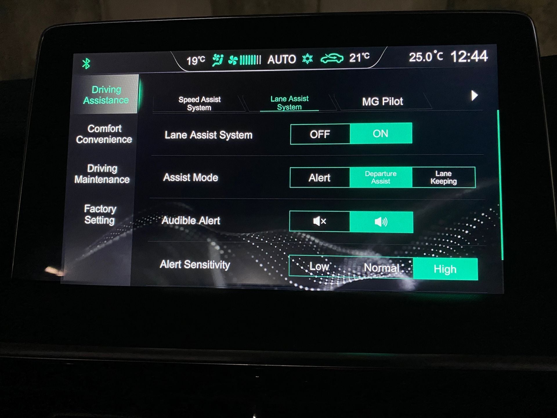 MG Pilot safety system review | CarExpert