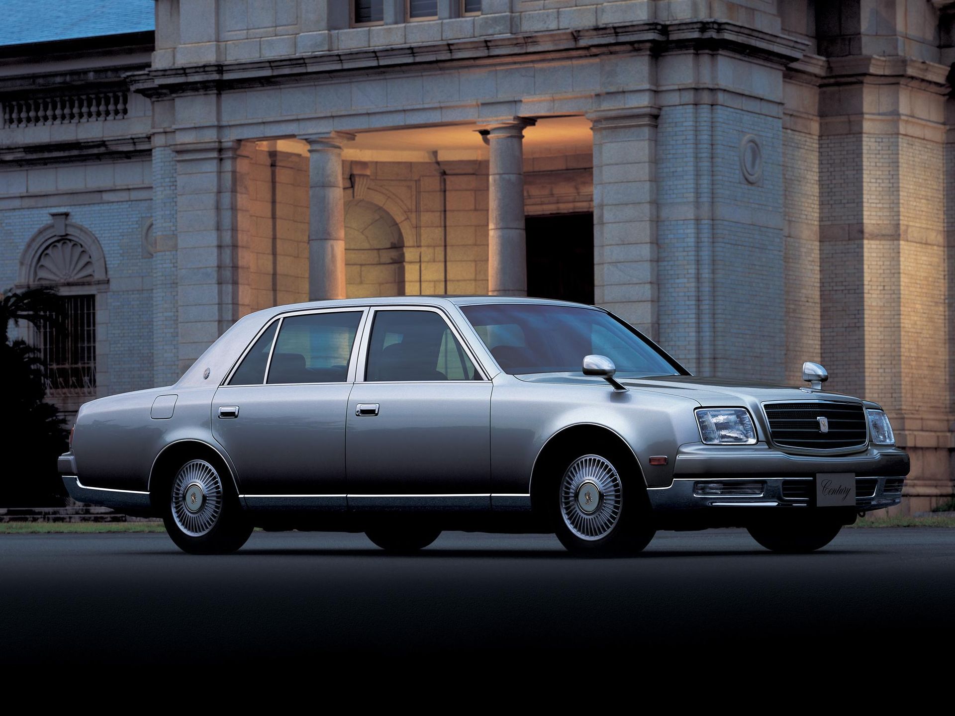 Toyota Century SUV will be Japan's Rolls-Royce Cullinan | CarExpert